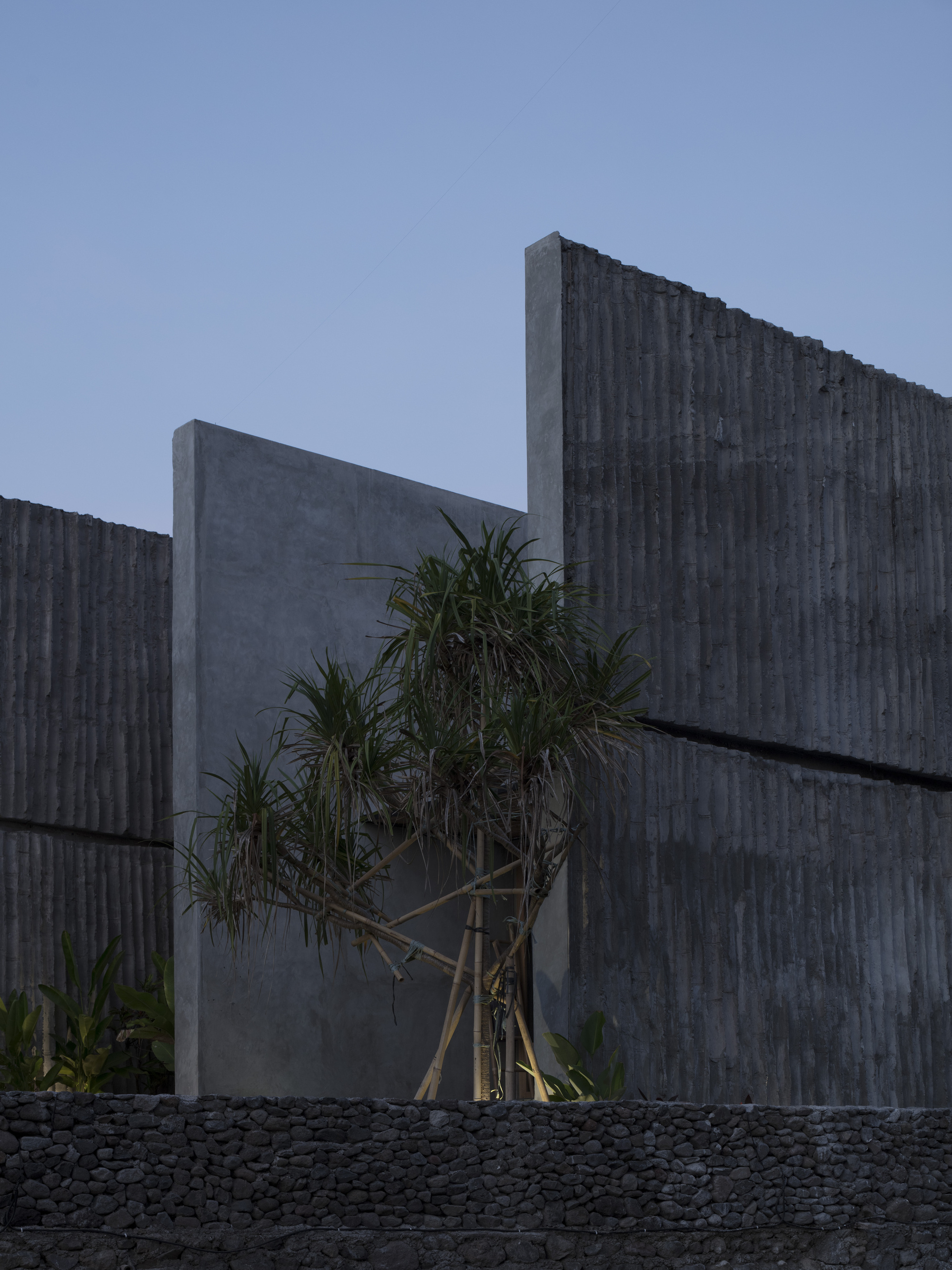 Gallery of The Tiing Hotel / Nic Brunsdon + MANGUNING - 10