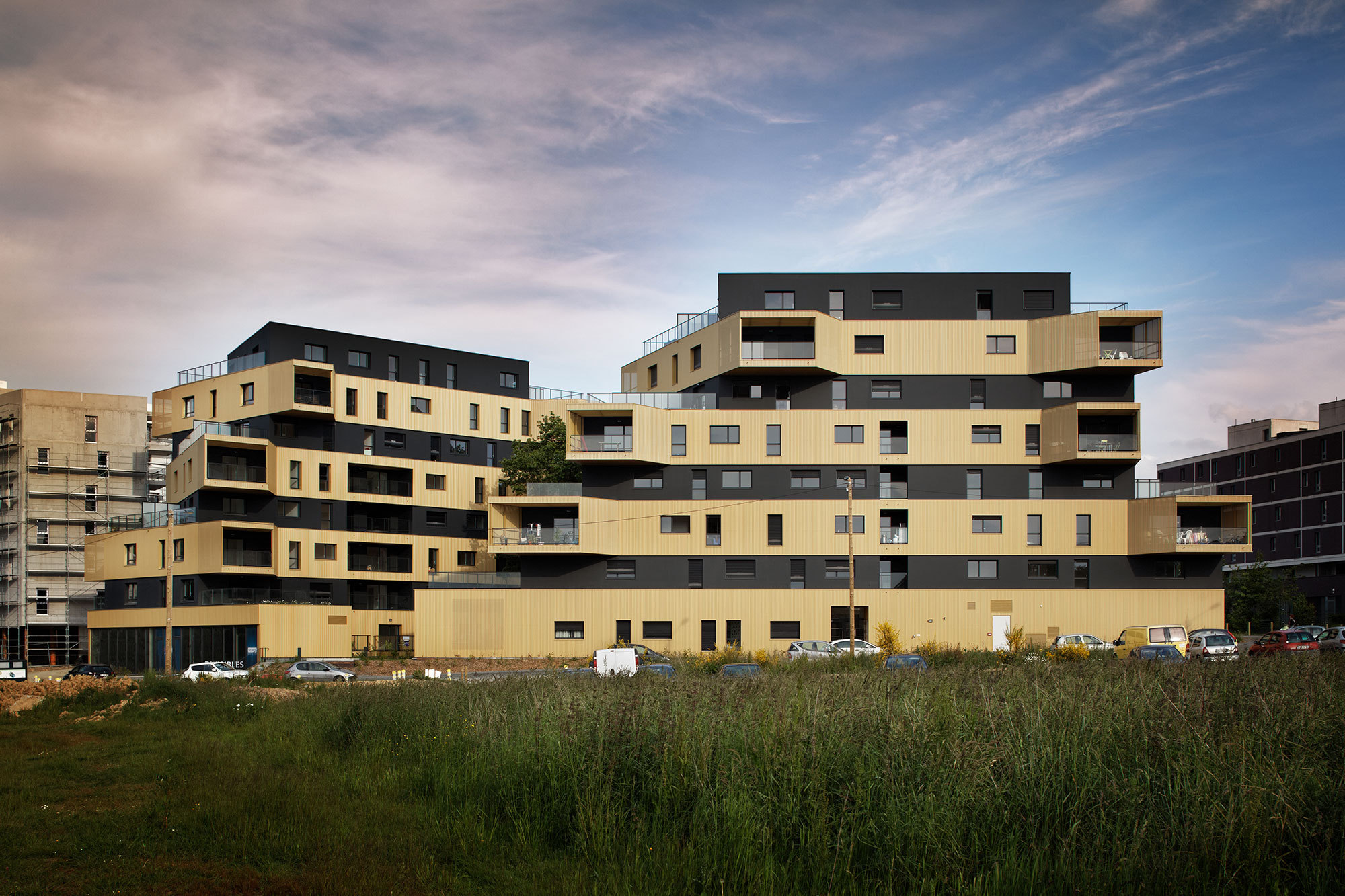Gallery of L’Equatoria Apartments / Christophe Rousselle Architecte - 10