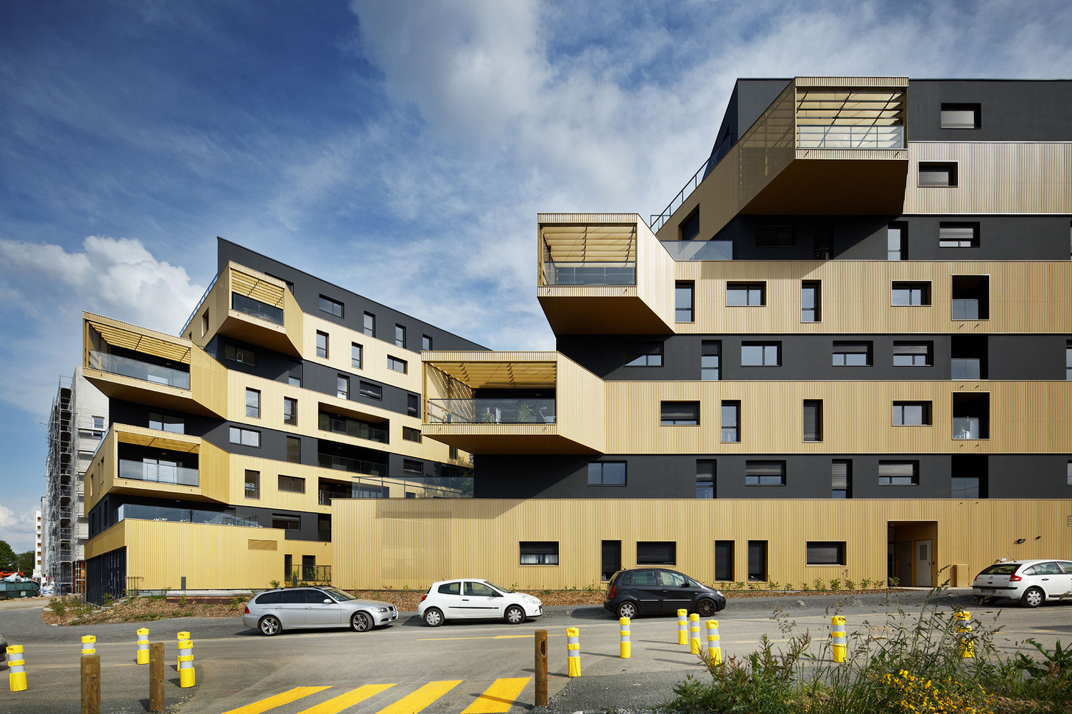 Gallery of L’Equatoria Apartments / Christophe Rousselle Architecte - 14