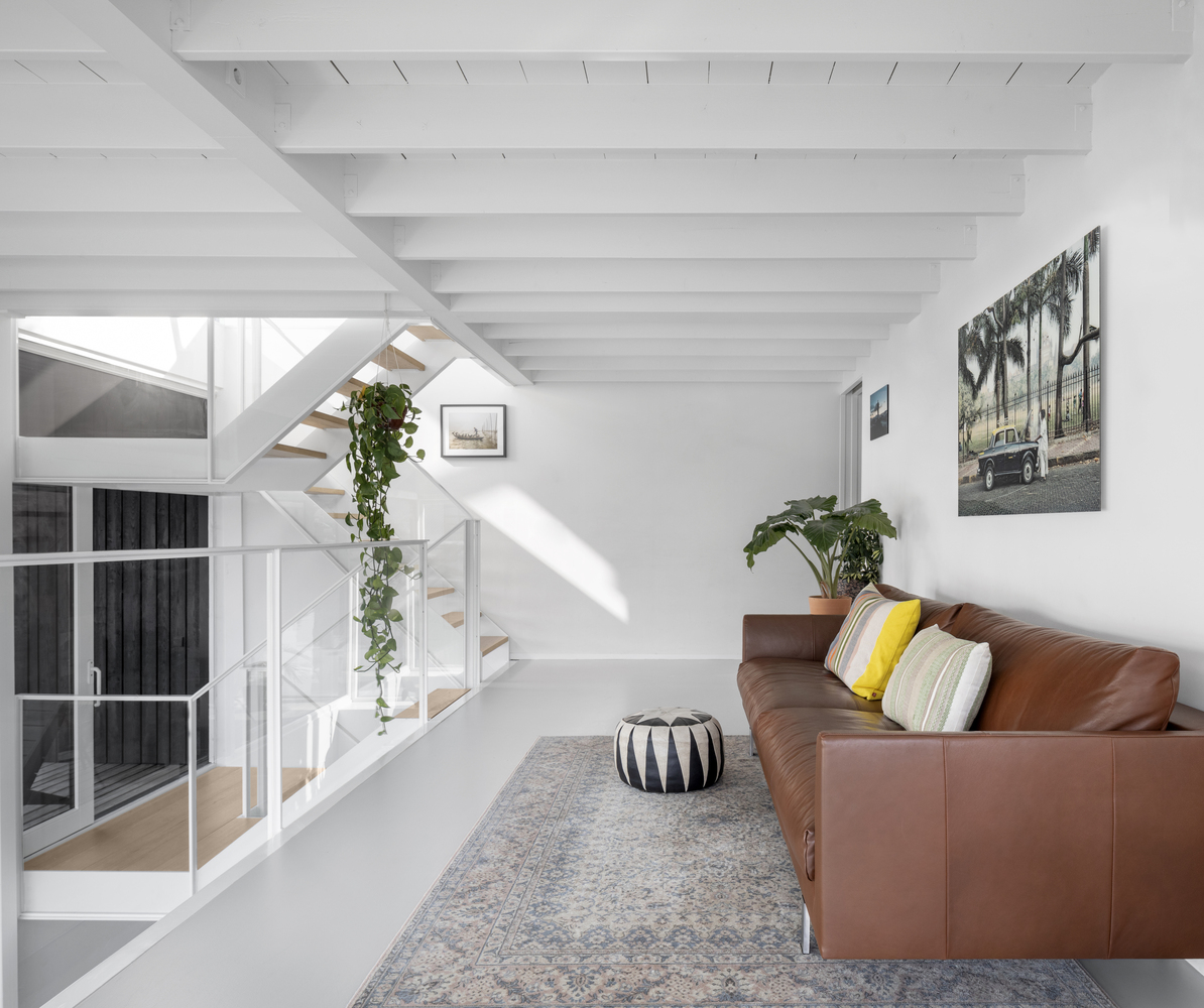 Gallery of Floating Home / i29 interior architects - 32