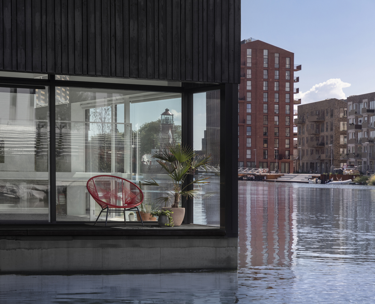 Gallery of Floating Home / i29 interior architects - 14
