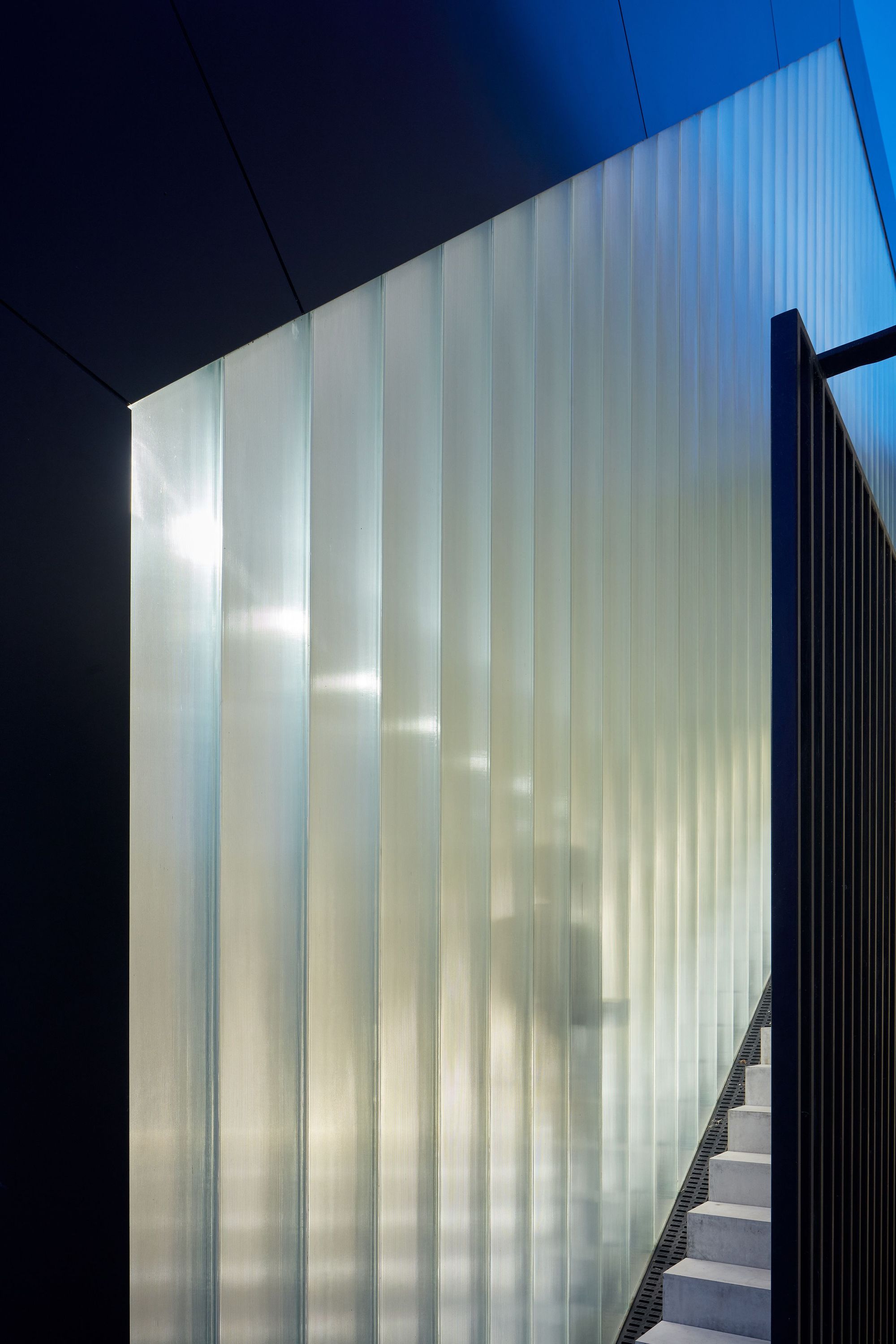 Gallery of Family House in the River Valley / Kuba & Pilar architekti - 10