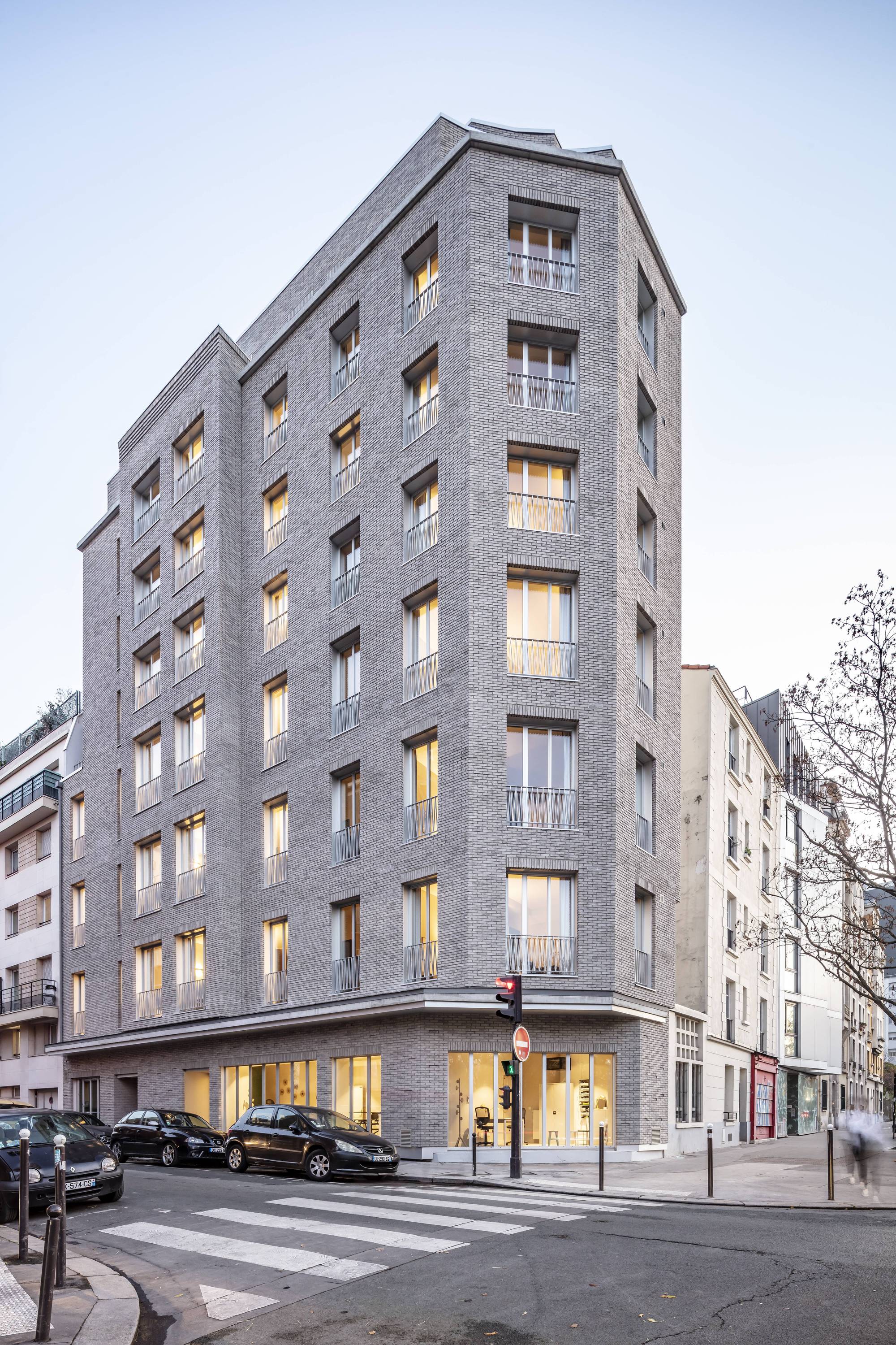 Gallery of Apartment Building in Paris / CoBe Architecture & Paysage - 4