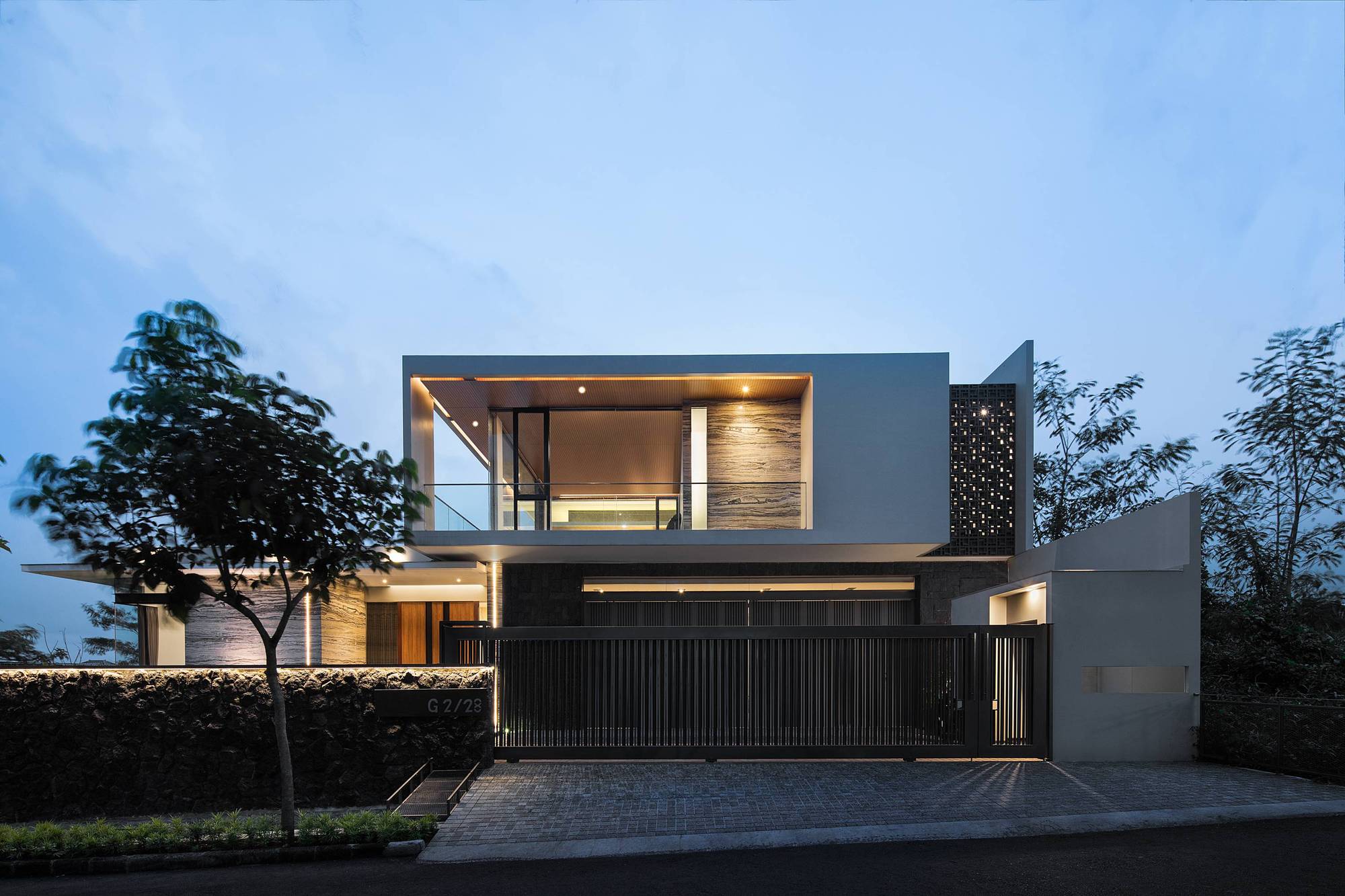 Gallery of HP House / Rakta Studio - 16