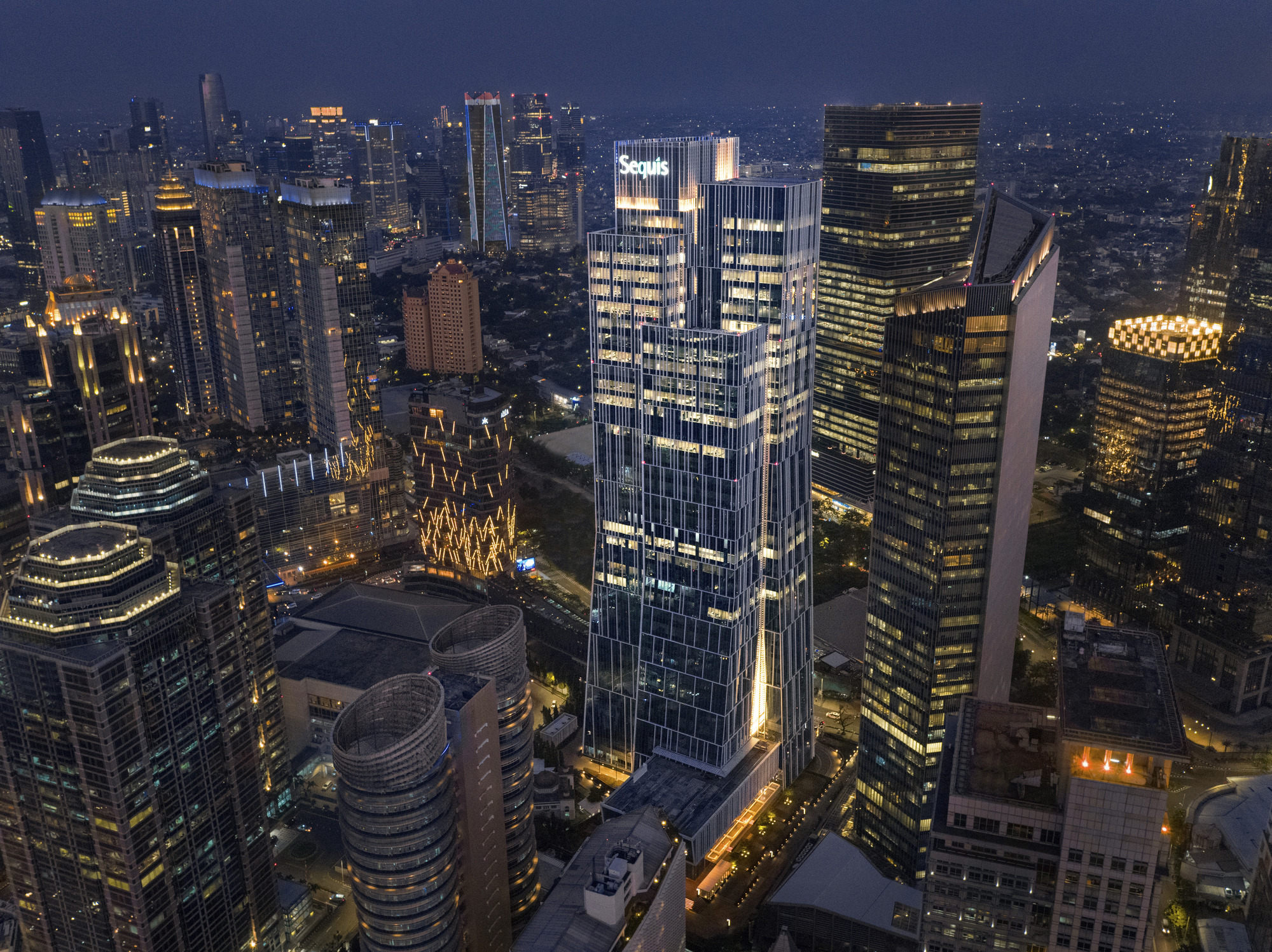 Gallery of Sequis Tower / KPF - 13