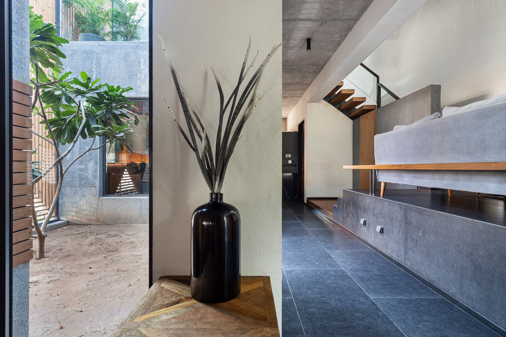 Gallery of House Within / Arch.Lab - 17