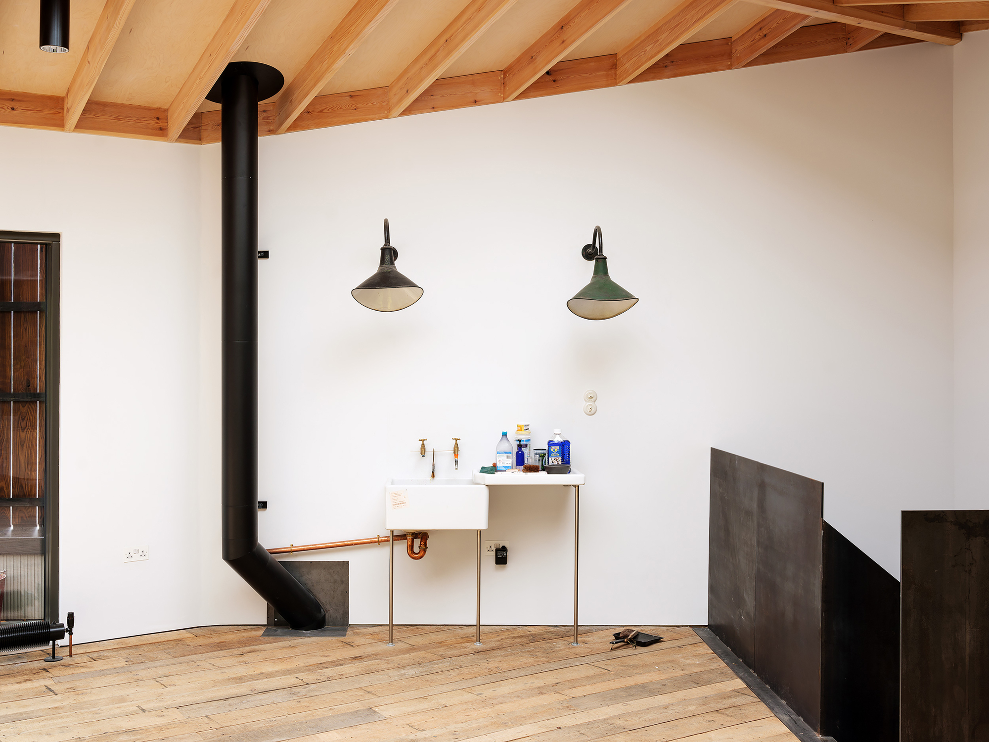 Gallery of Artist's Studio in Stepney in London / Martin Edwards ...