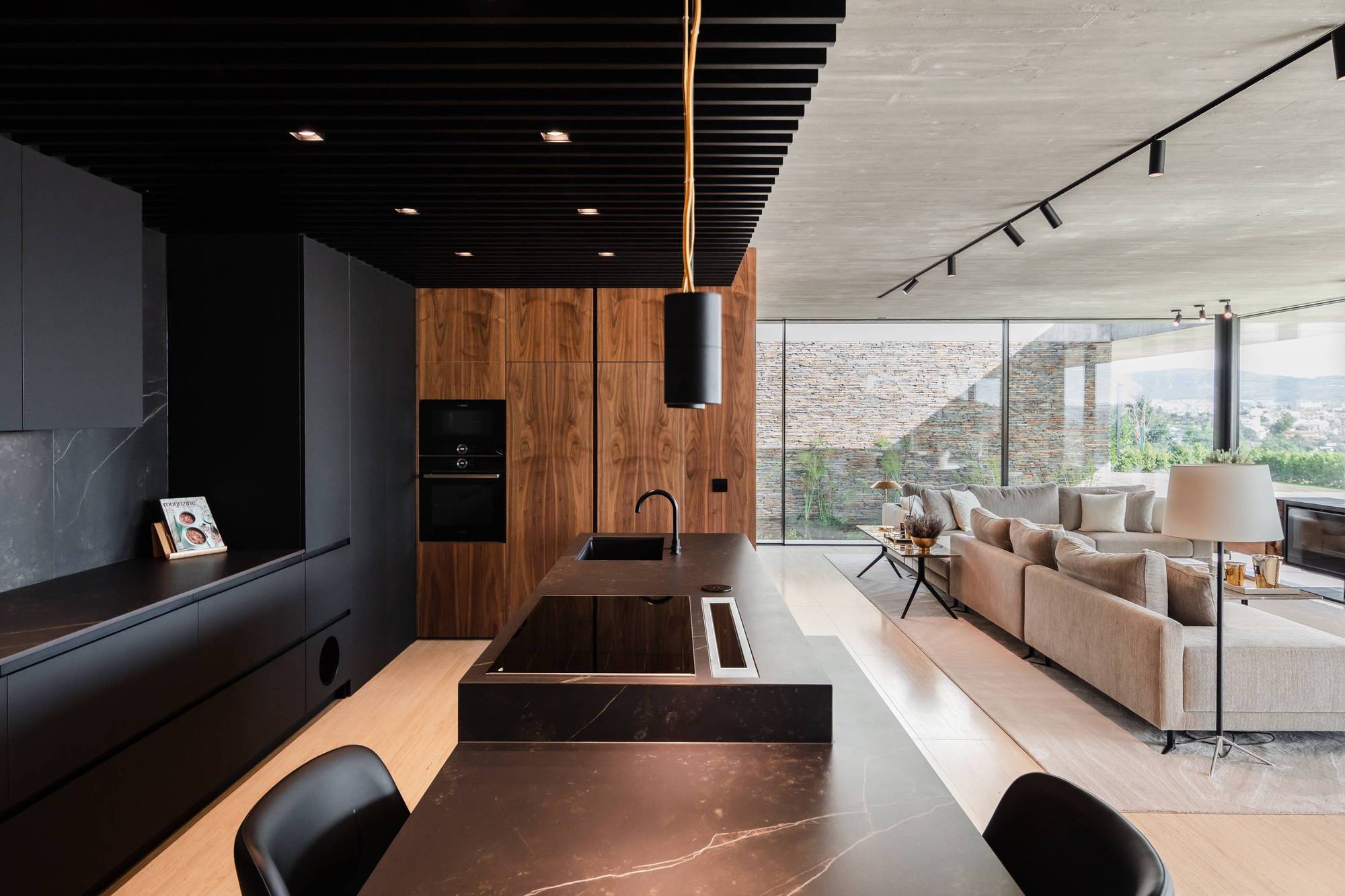 Gallery of Cork Trees House / TRAMA arquitetos - 27