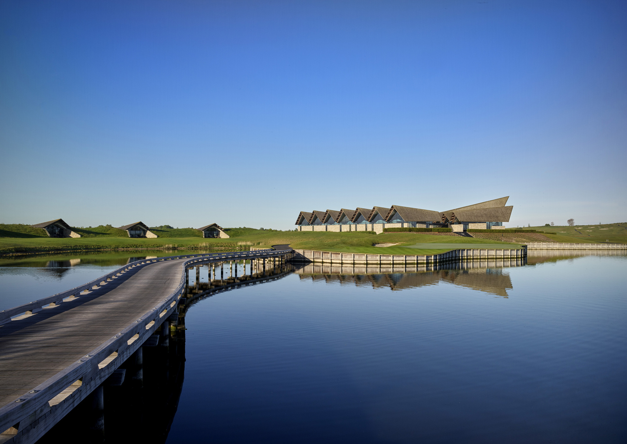 Gallery of Great Northern Clubhouse & Hotel / E+N Arkitektur - 10
