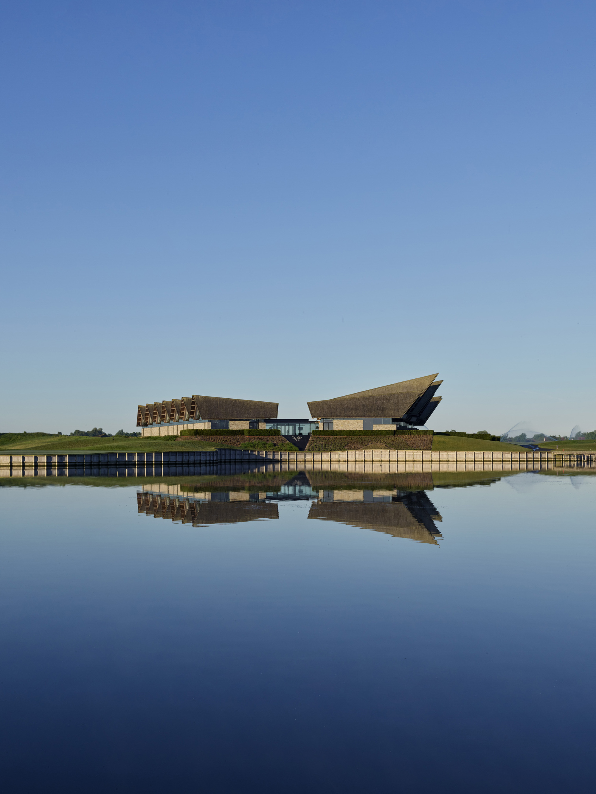 Gallery of Great Northern Clubhouse & Hotel / E+N Arkitektur - 11