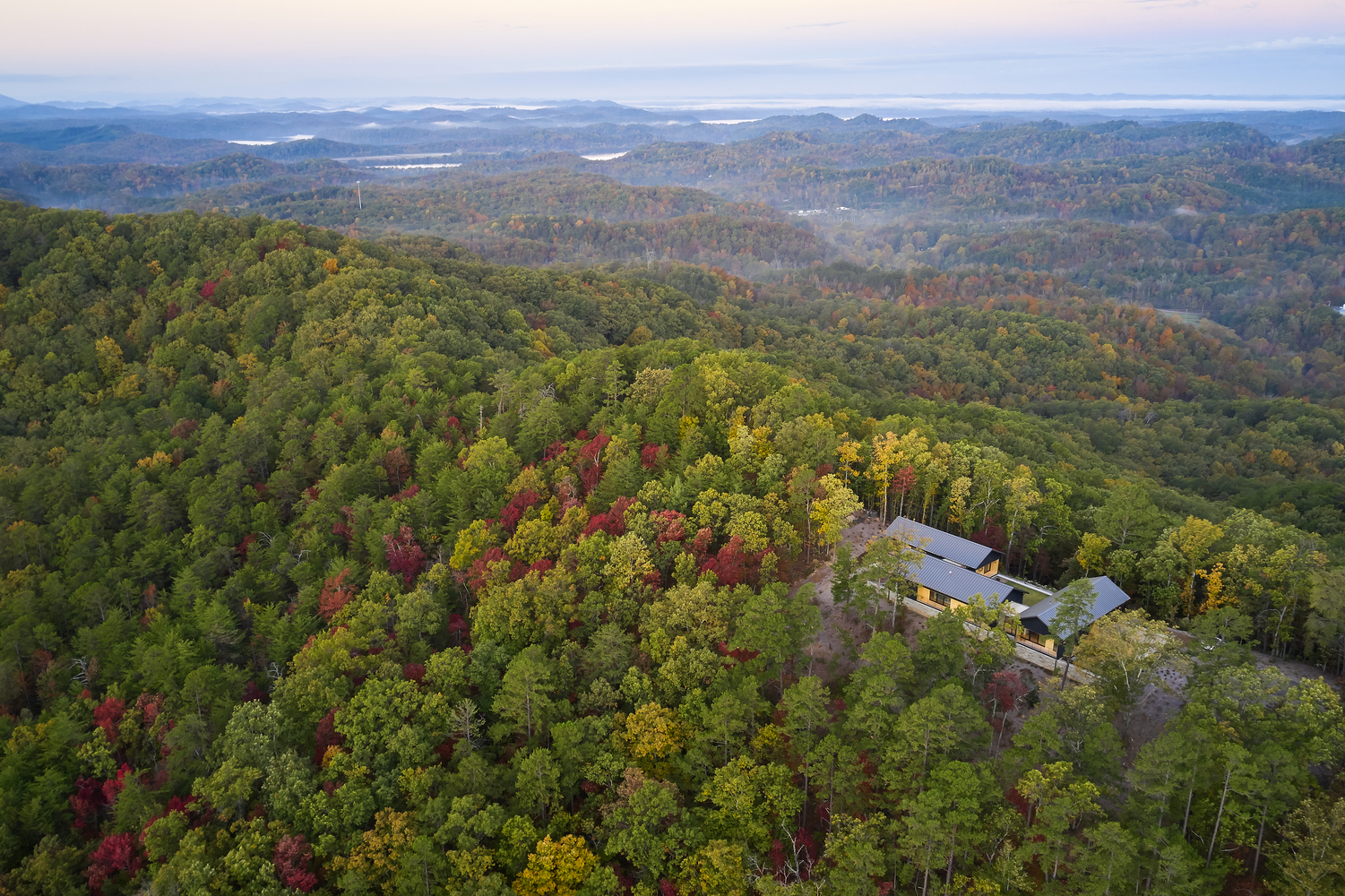 Gallery of Short Mountain House / Sanders Pace Architecture - 9