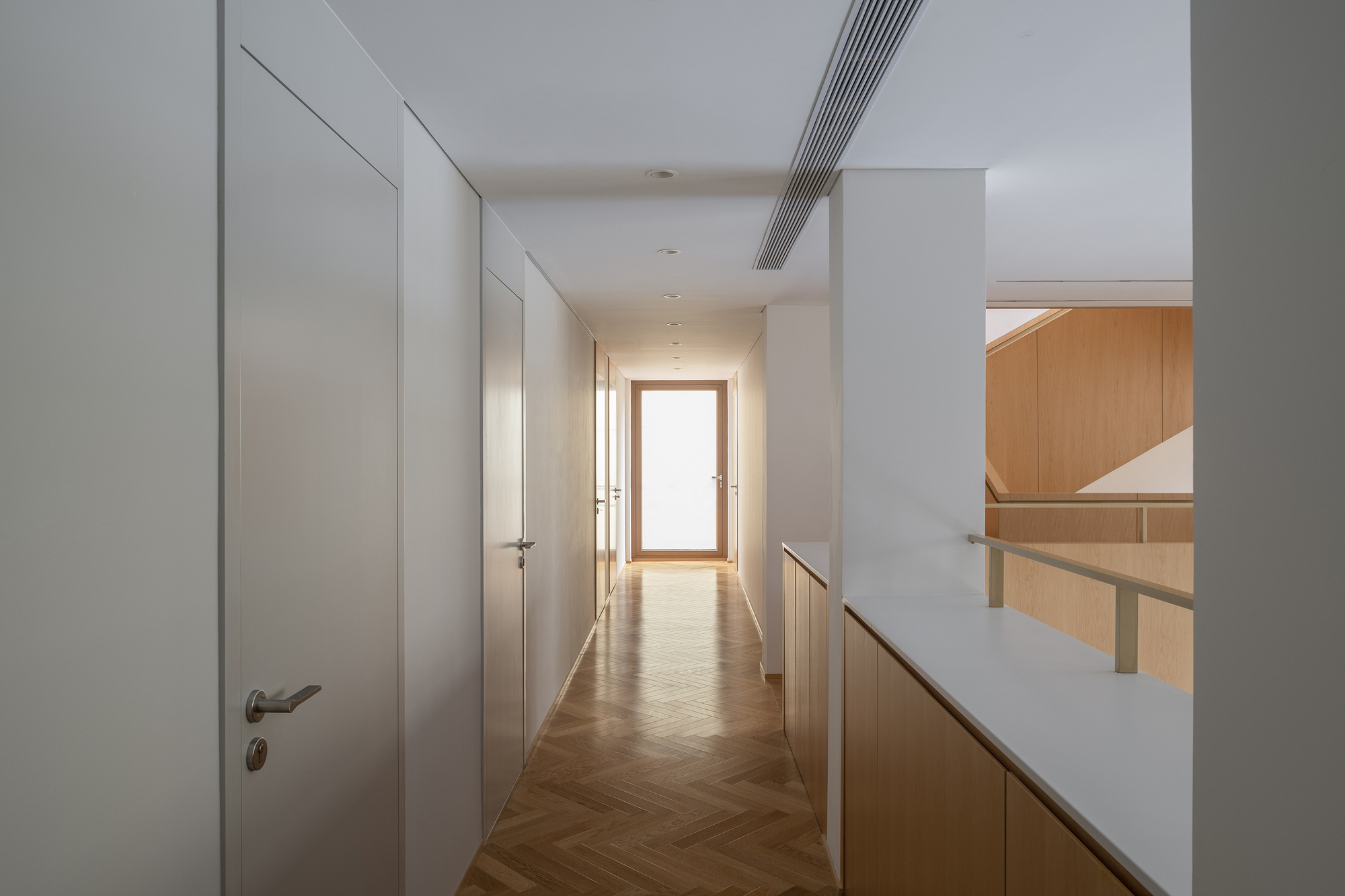 Gallery of Office Villa Renovation in FFC Shanghai / HCCH Studio - 17