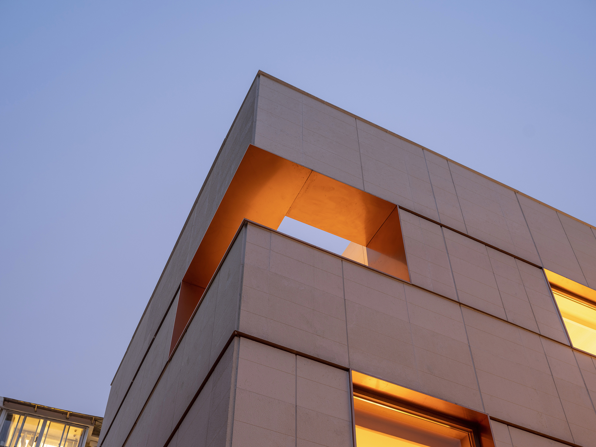 Gallery of Office Villa Renovation in FFC Shanghai / HCCH Studio - 9