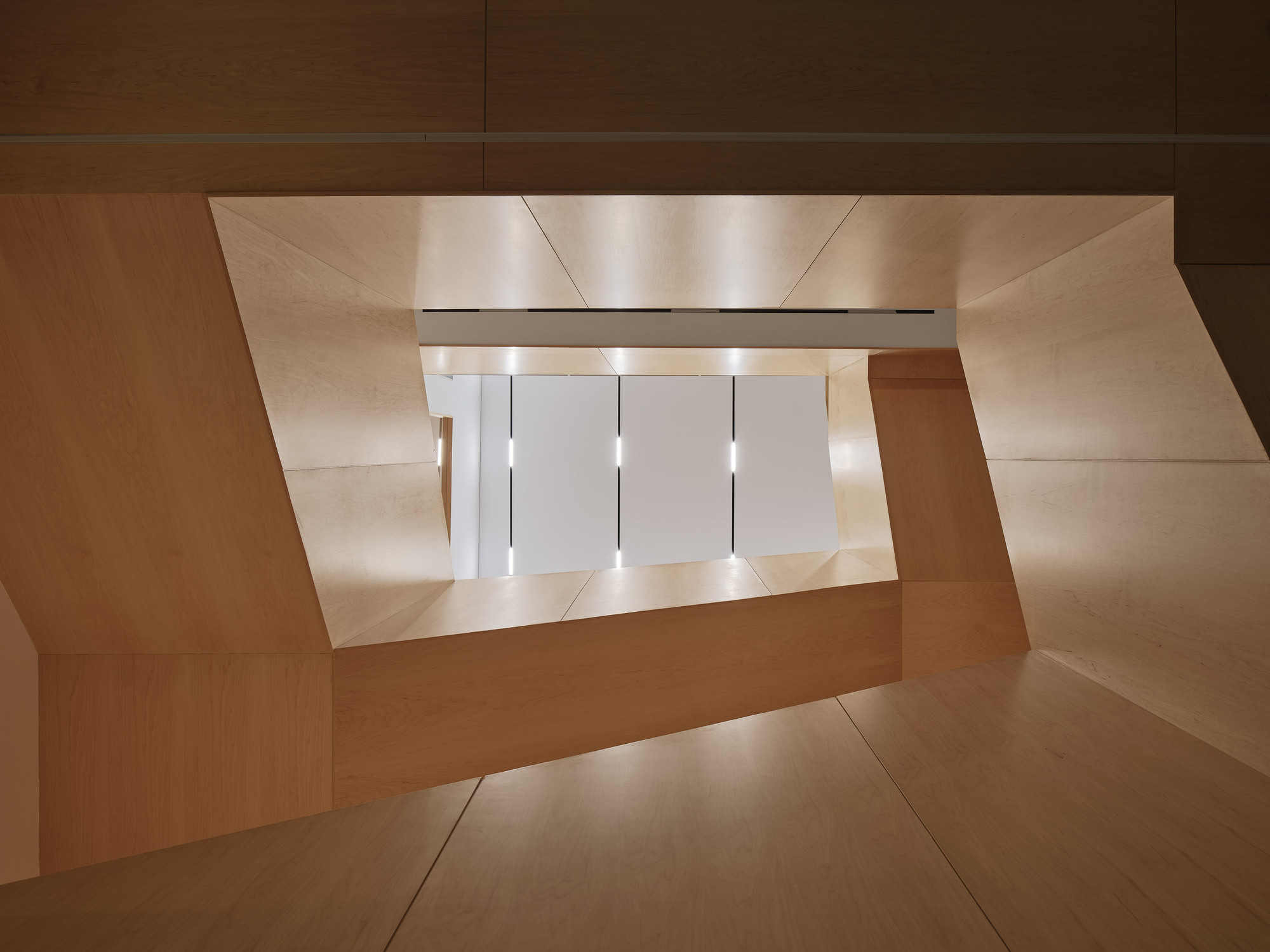 Gallery of Office Villa Renovation in FFC Shanghai / HCCH Studio - 13