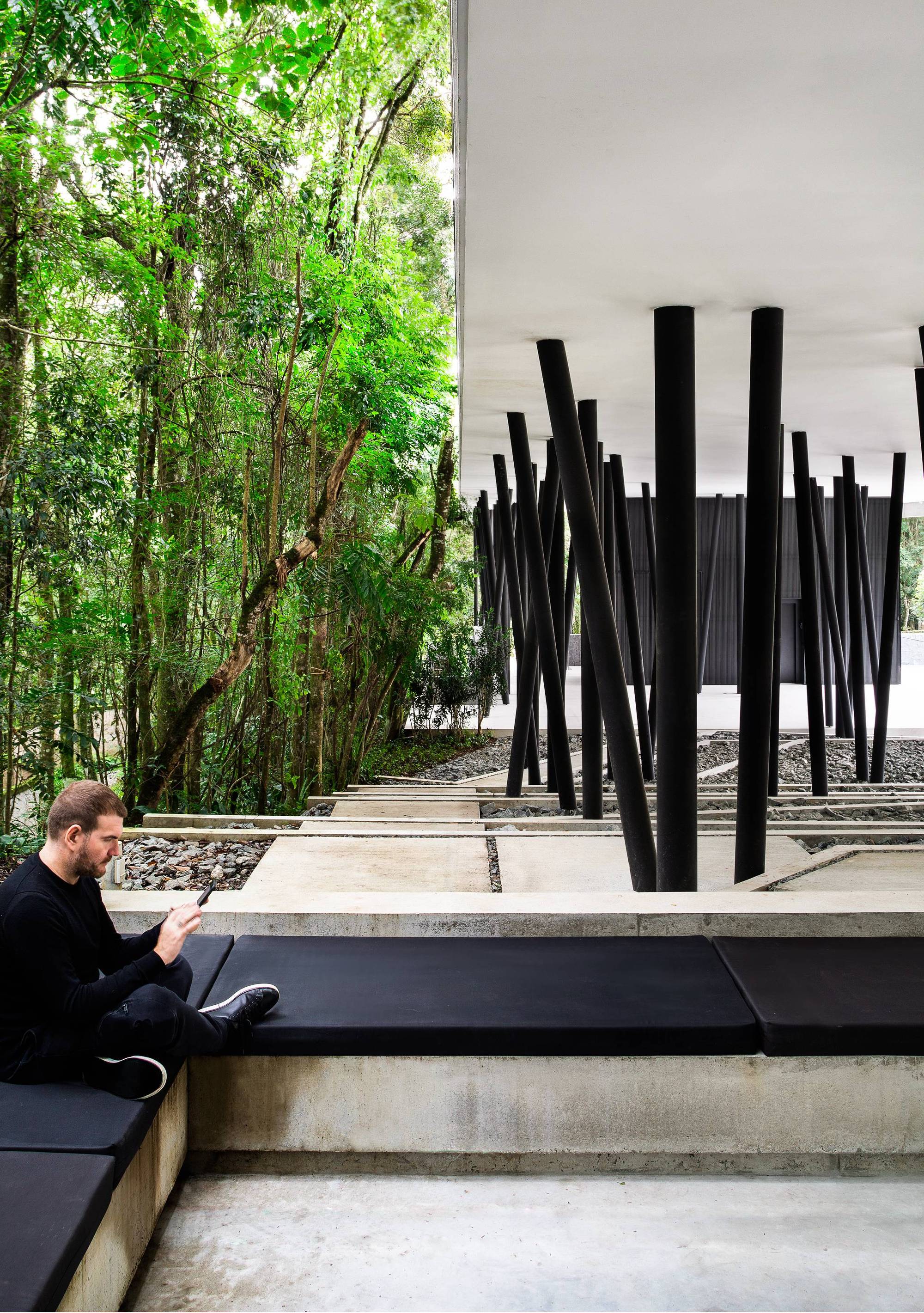 Gallery of Tree House / Studio Guilherme Torres - 15