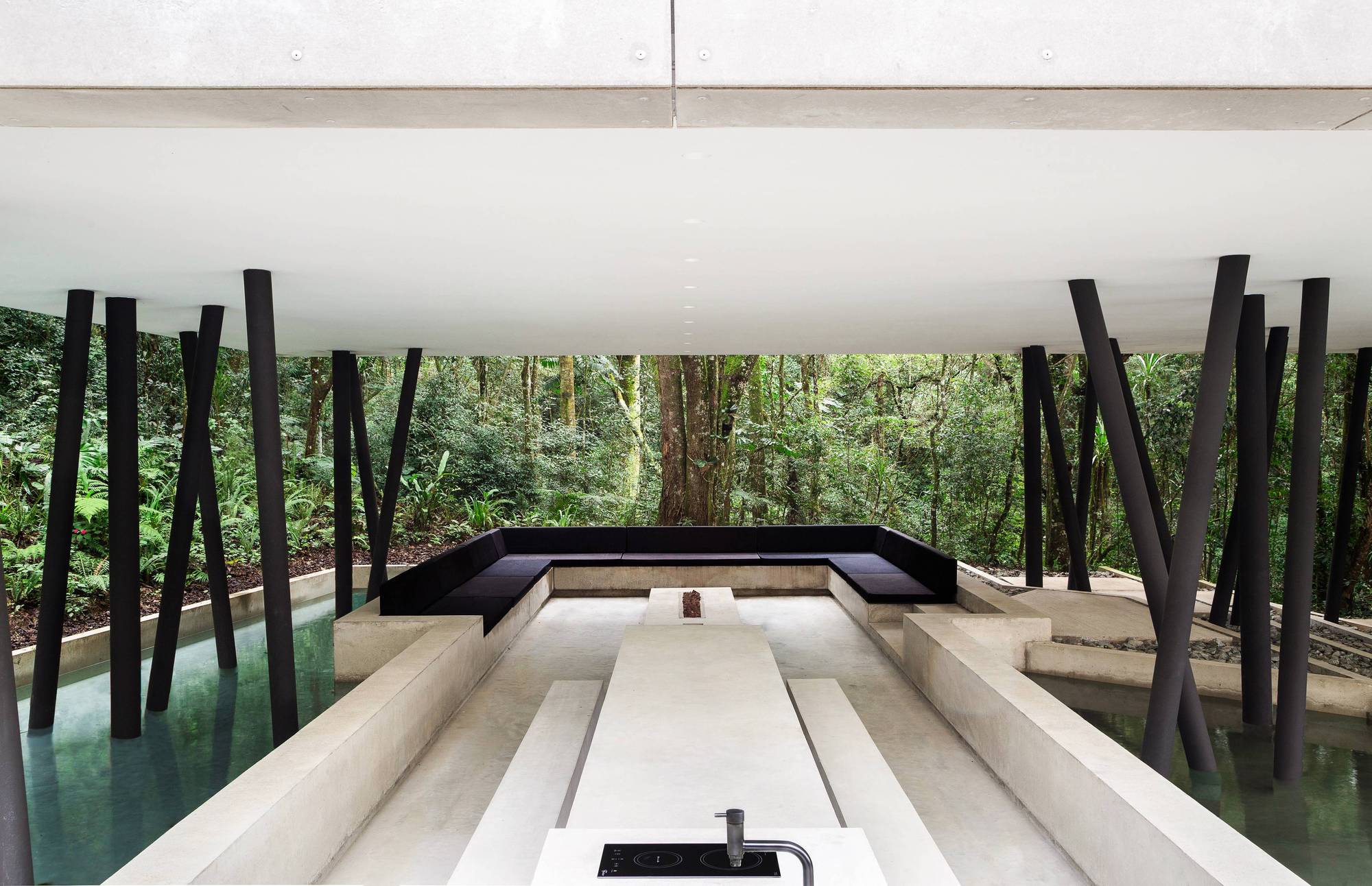 Gallery of Tree House / Studio Guilherme Torres - 13