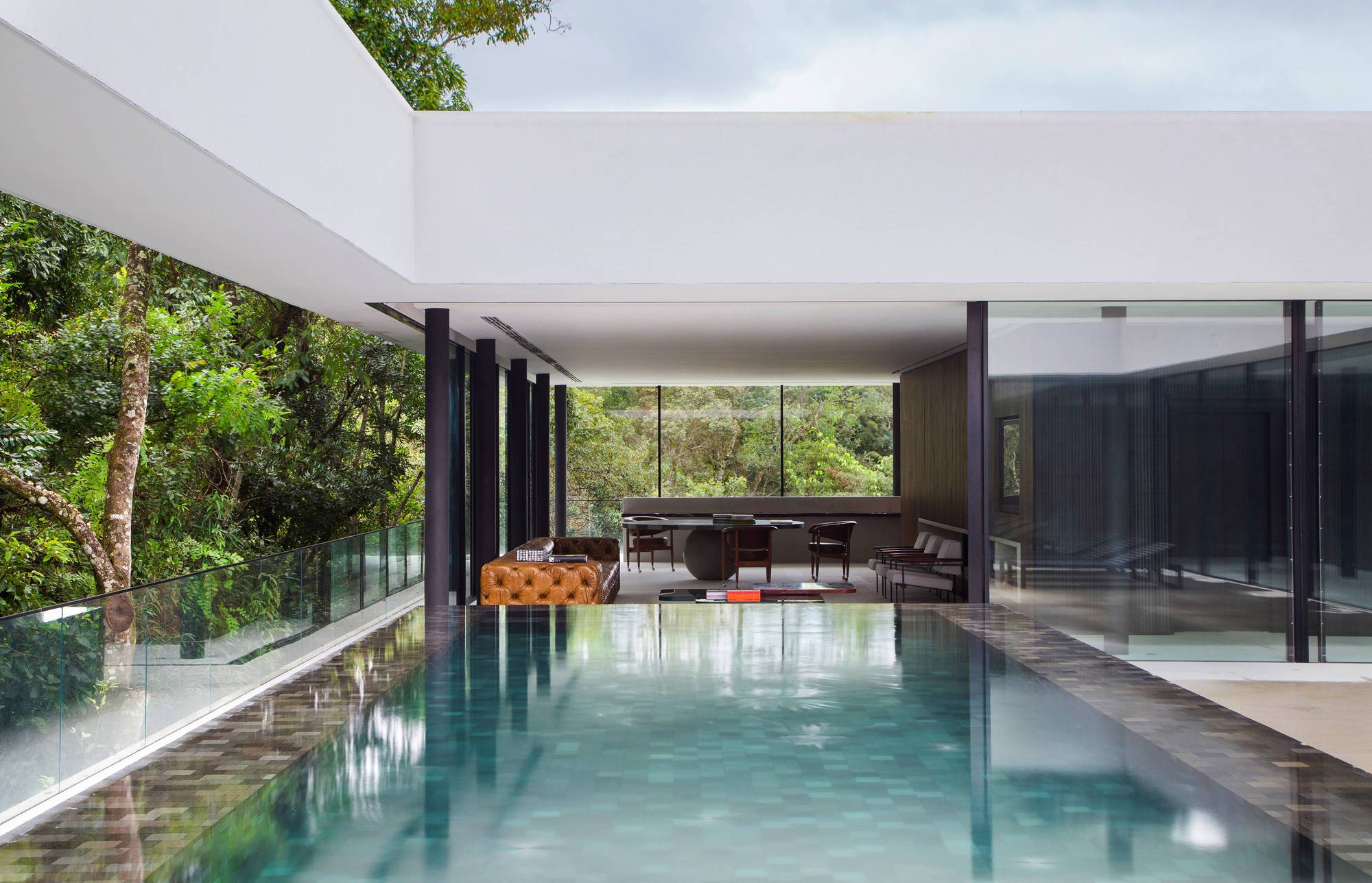 Gallery of Tree House / Studio Guilherme Torres - 32