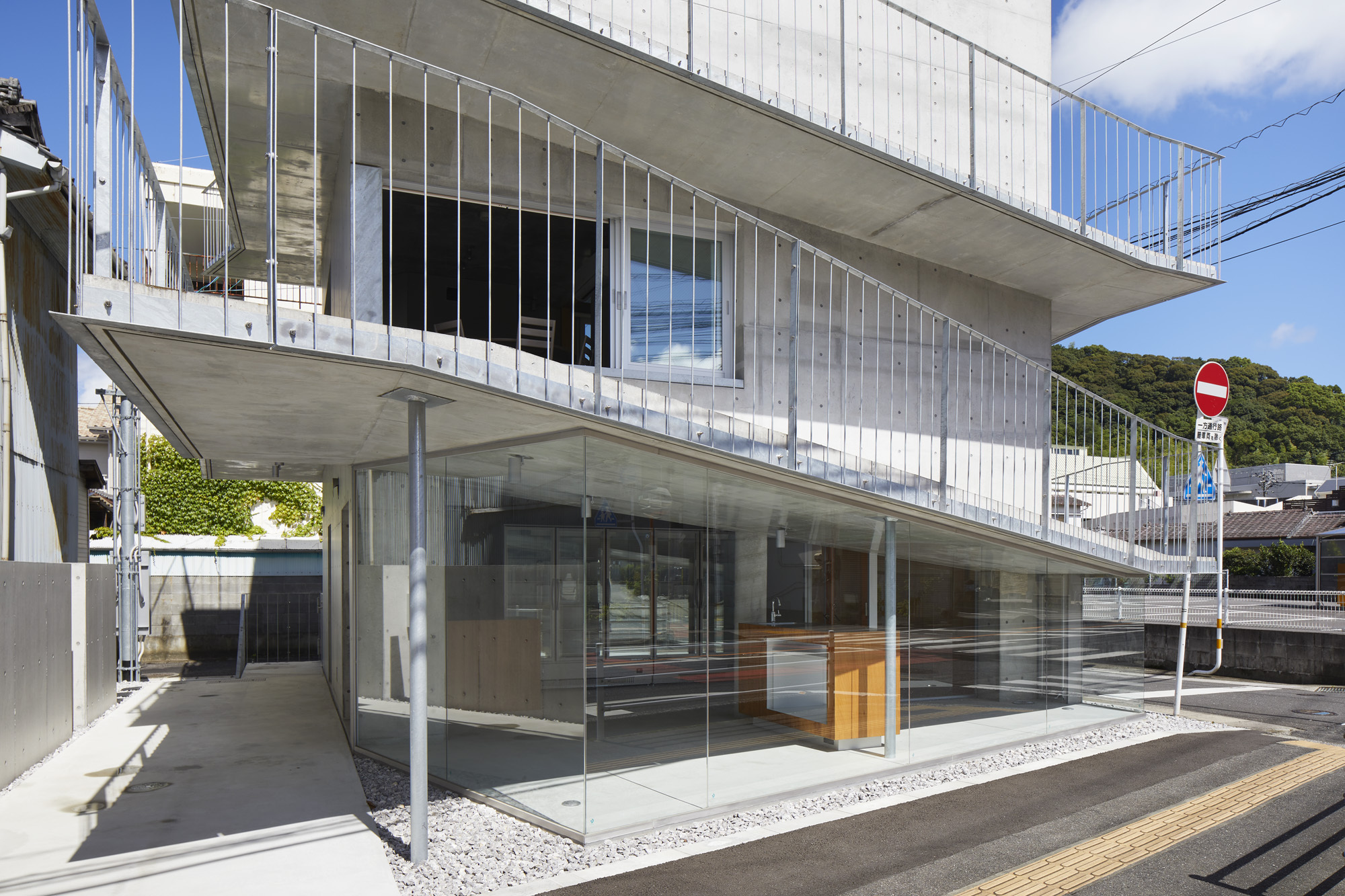 Gallery of SJ Building / Takao Shiotsuka Atelier - 13