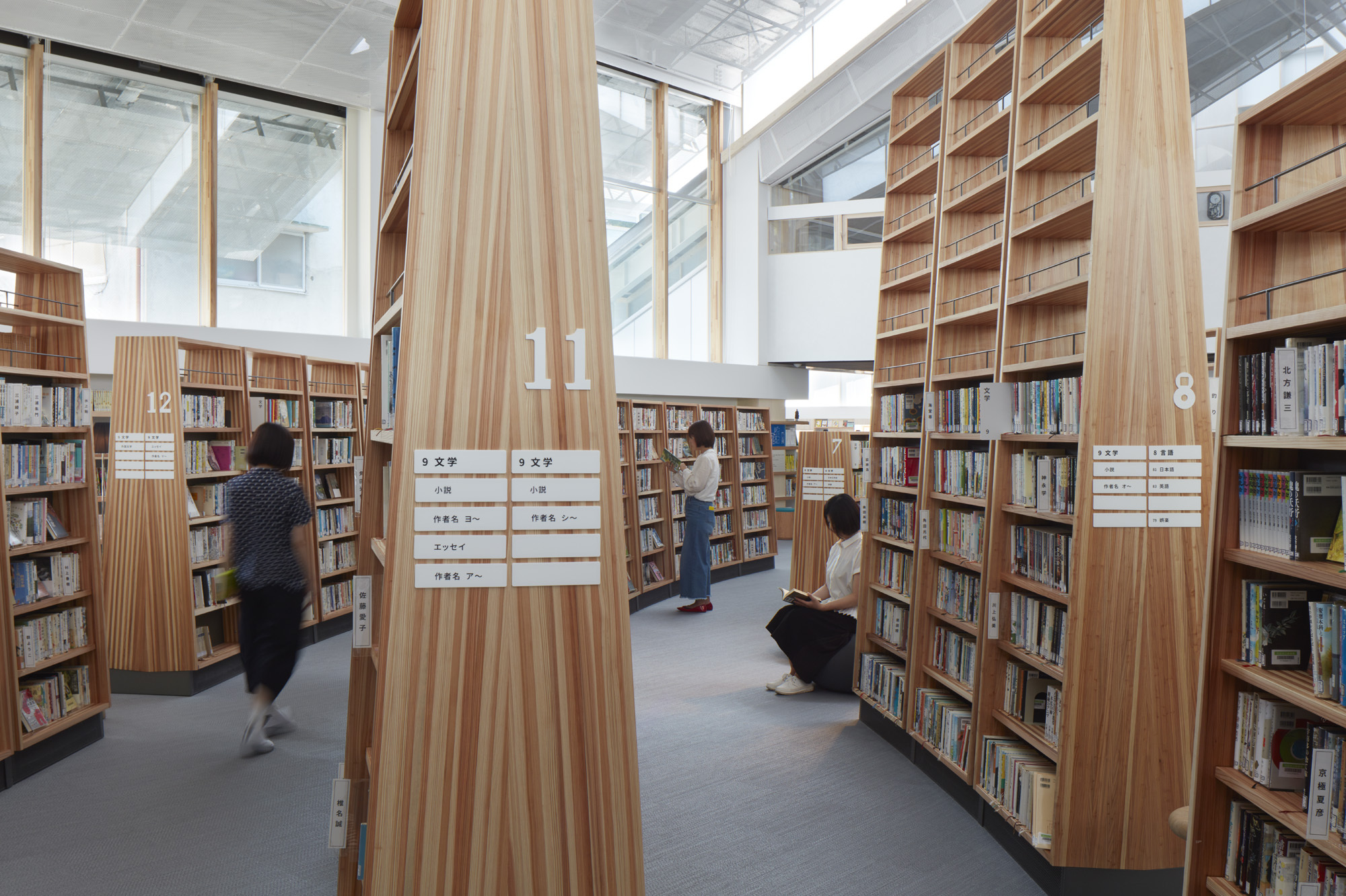 Gallery of Taketa City Library / Takao Shiotsuka Atelier - 13