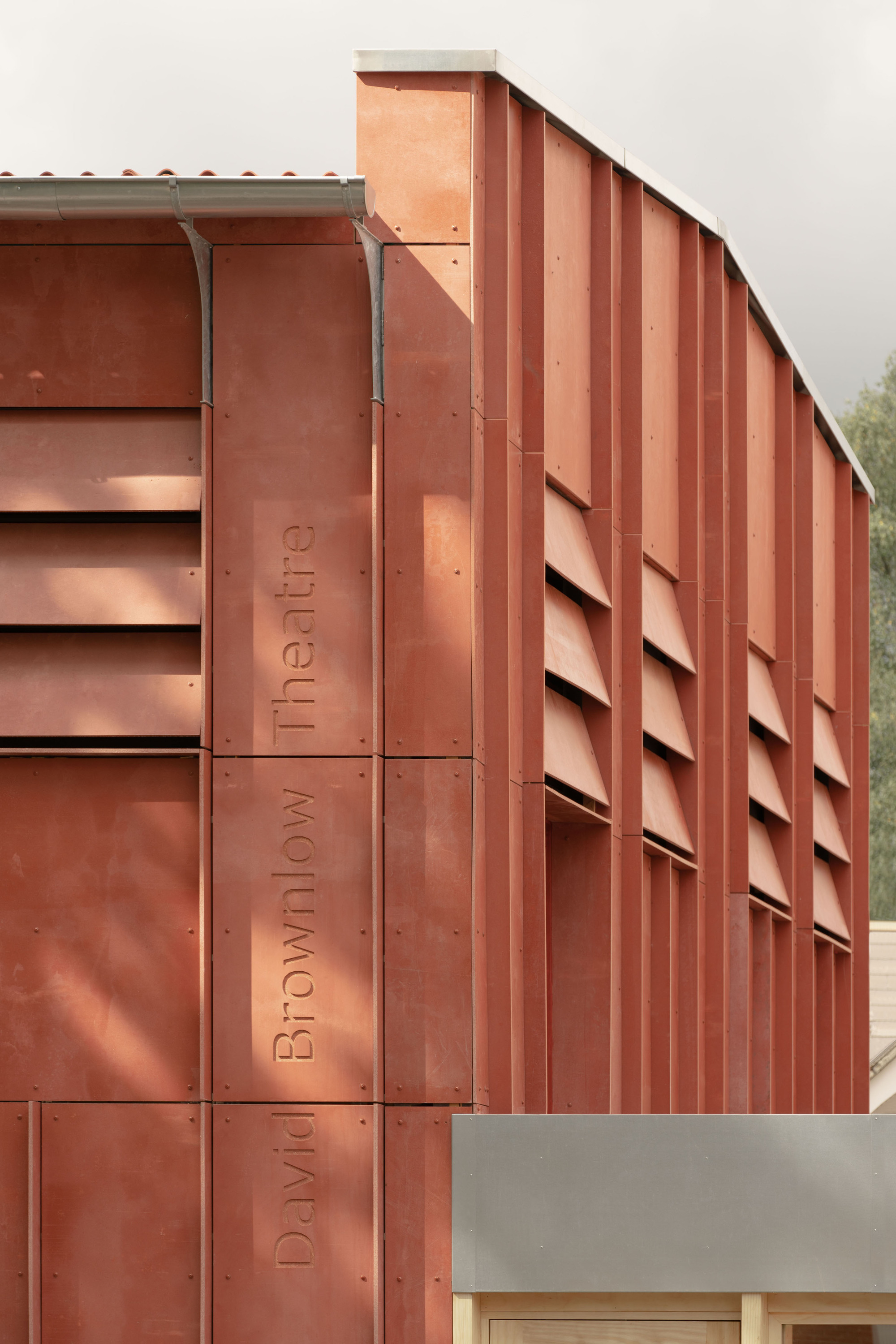 Gallery of David Brownlow Theatre / Jonathan Tuckey Design - 10