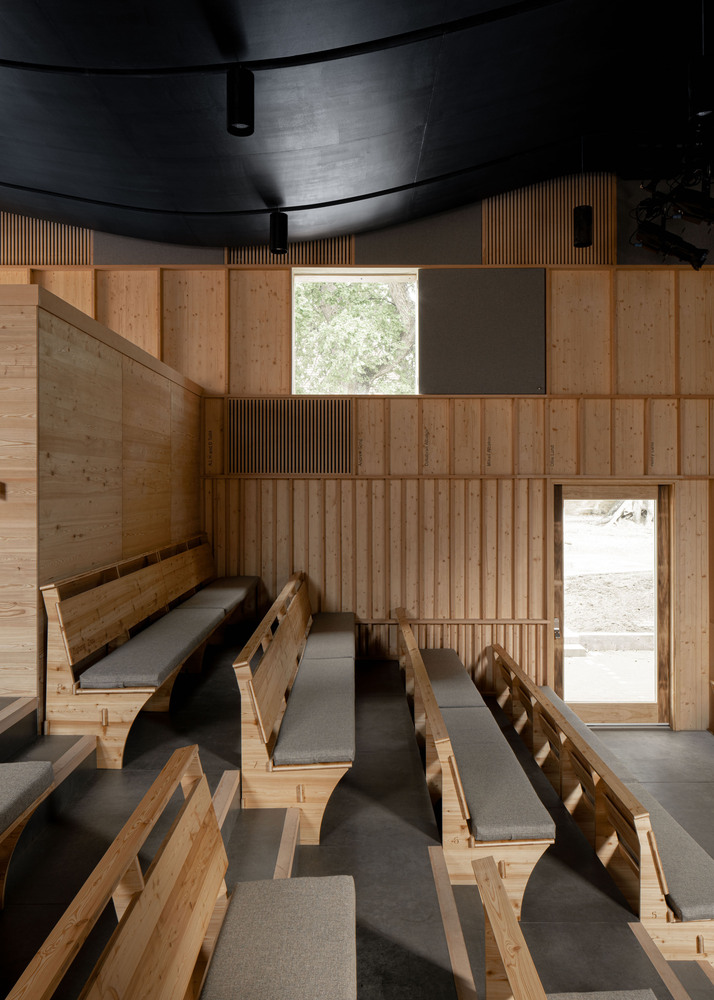 Gallery of David Brownlow Theatre / Jonathan Tuckey Design - 33