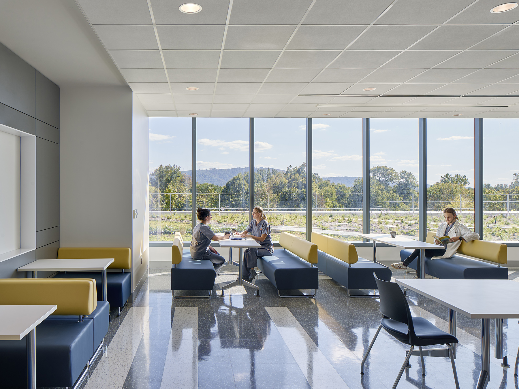 Gallery of The University of Virginia, University Hospital Expansion ...