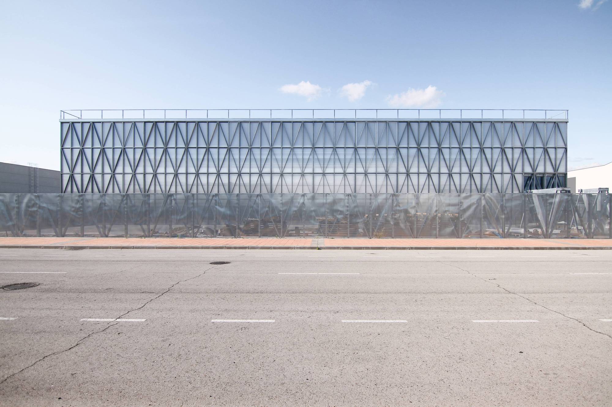 Gallery of Ensamble Factory / ENSAMBLE STUDIO - 9