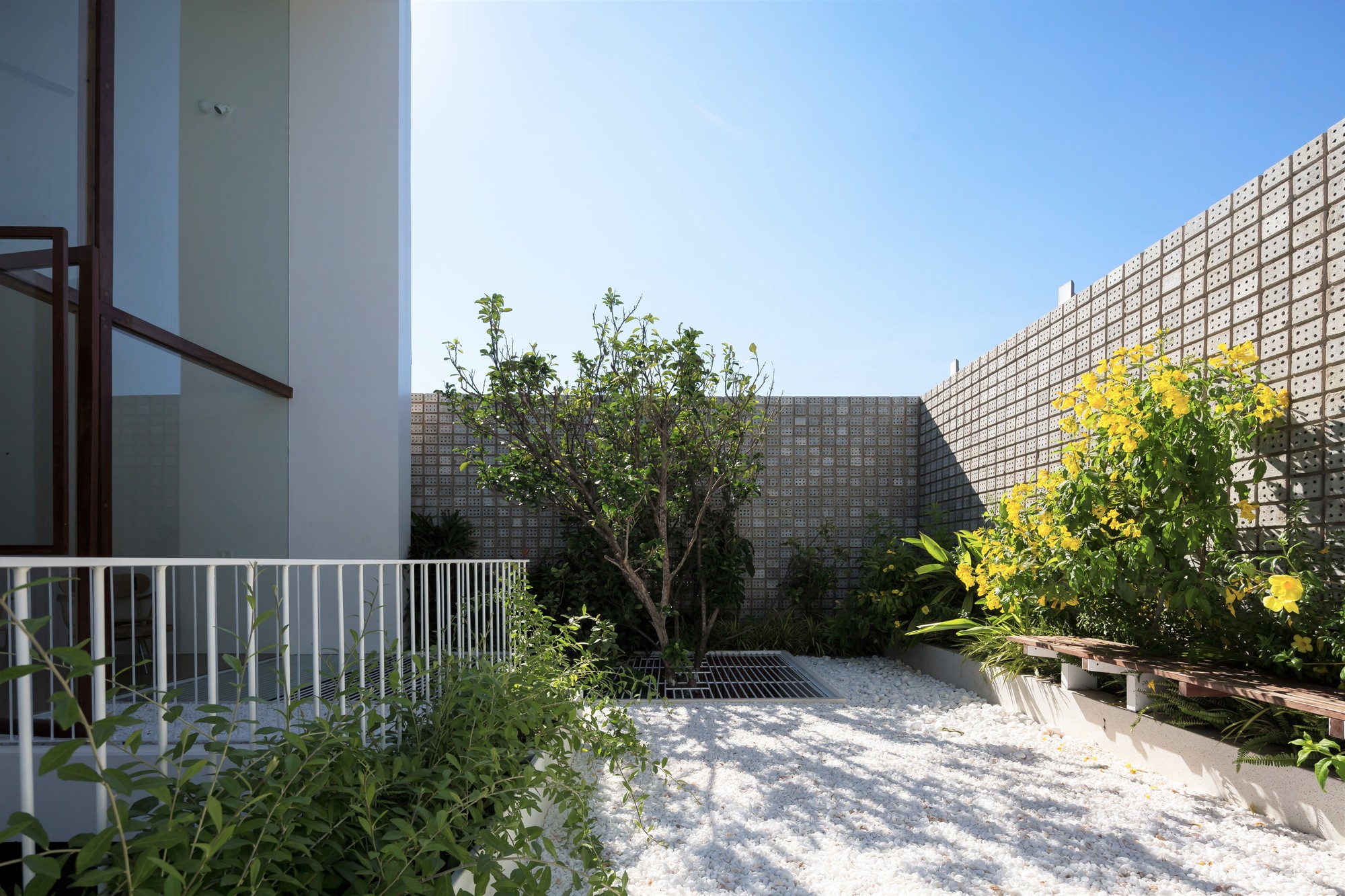 Gallery of Q House / BHA - 13