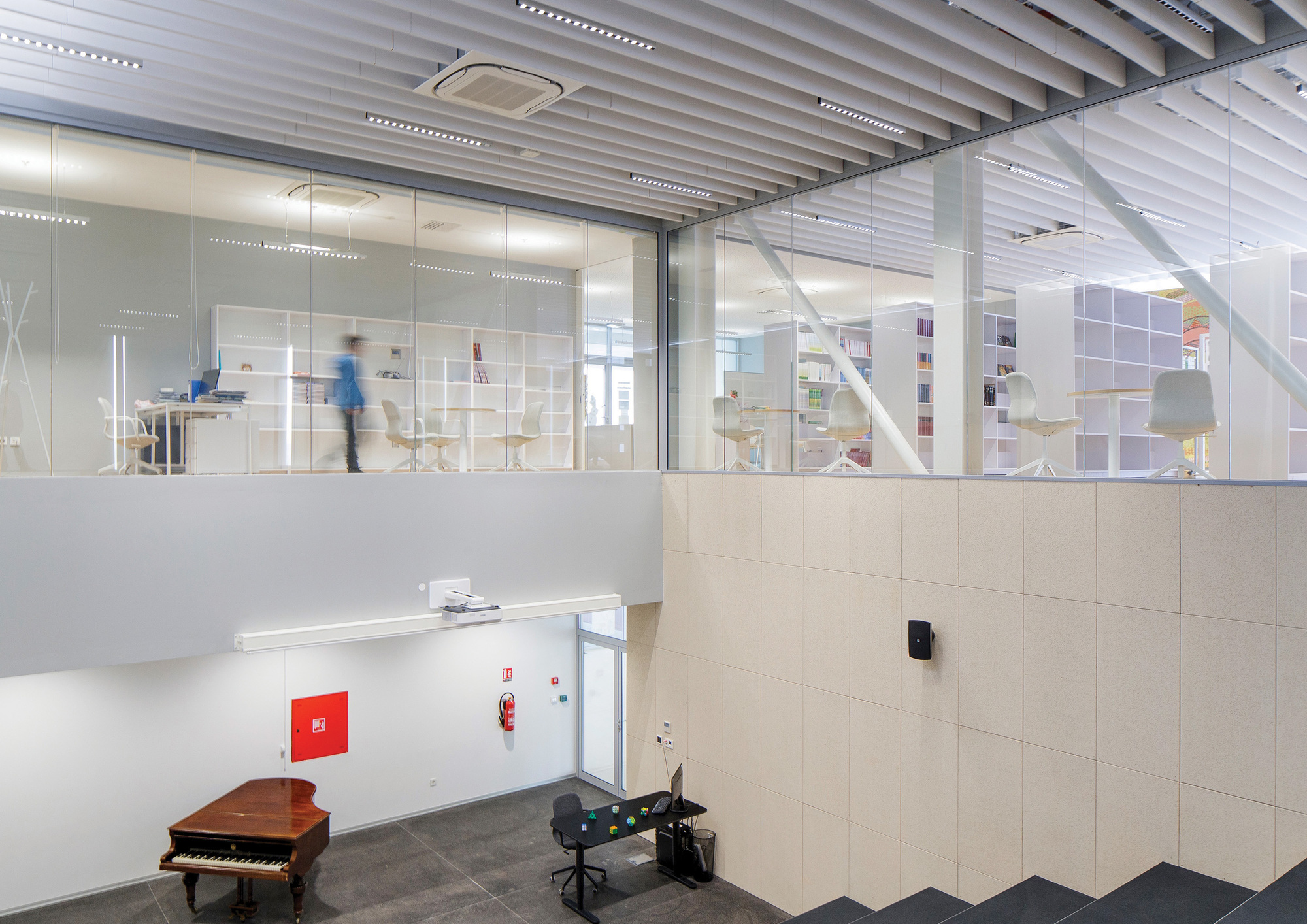 Galería de Escuela Ivanja Reka / Submap + J.K.A. Arhitekti - 23