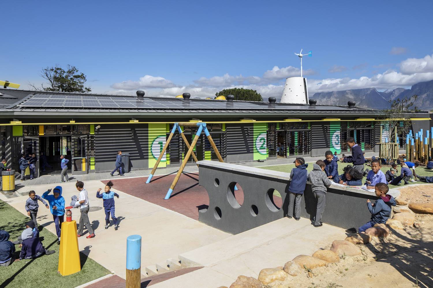 Gallery of Botha's Halte Primary School / Meyer & Associates Architects - 2