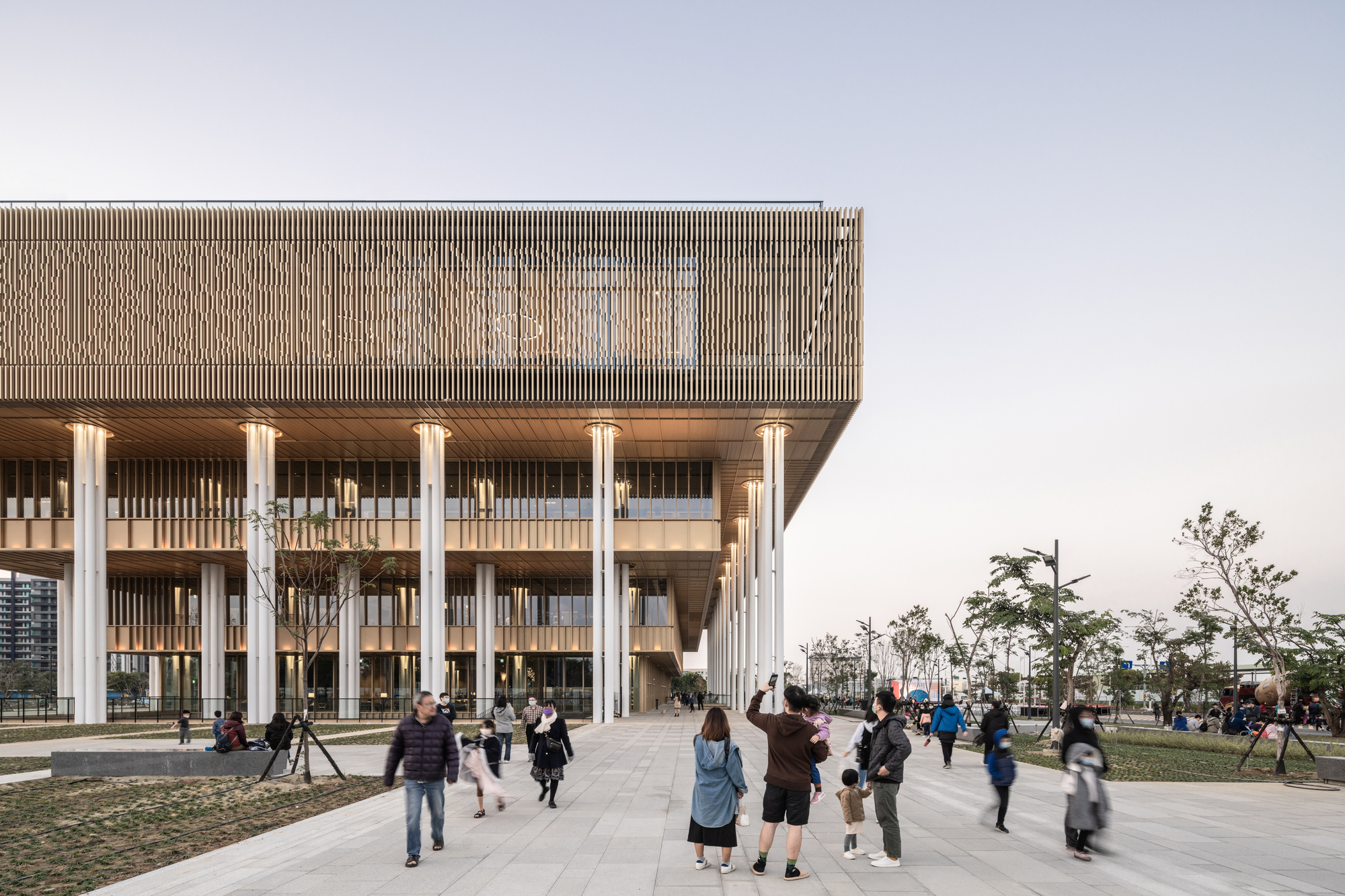 Gallery of Tainan Public Library / Mecanoo + MAYU Architects - 2