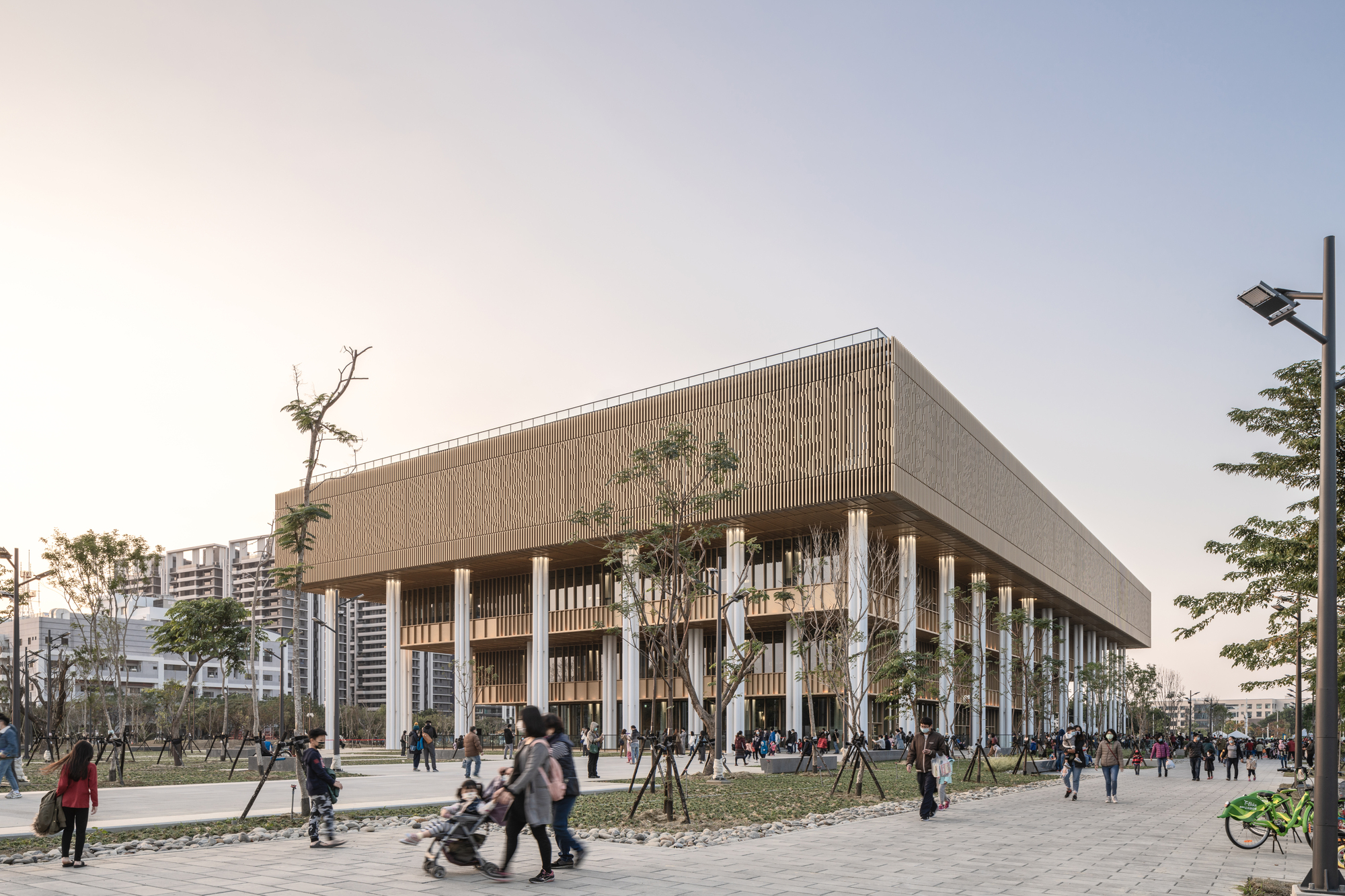 Gallery of Tainan Public Library / Mecanoo + MAYU Architects - 4