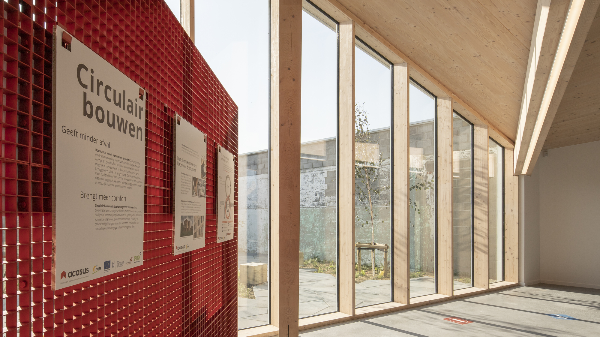 Gallery of ACASUS Knowledge & Inspiration Center / denc!-studio - 17