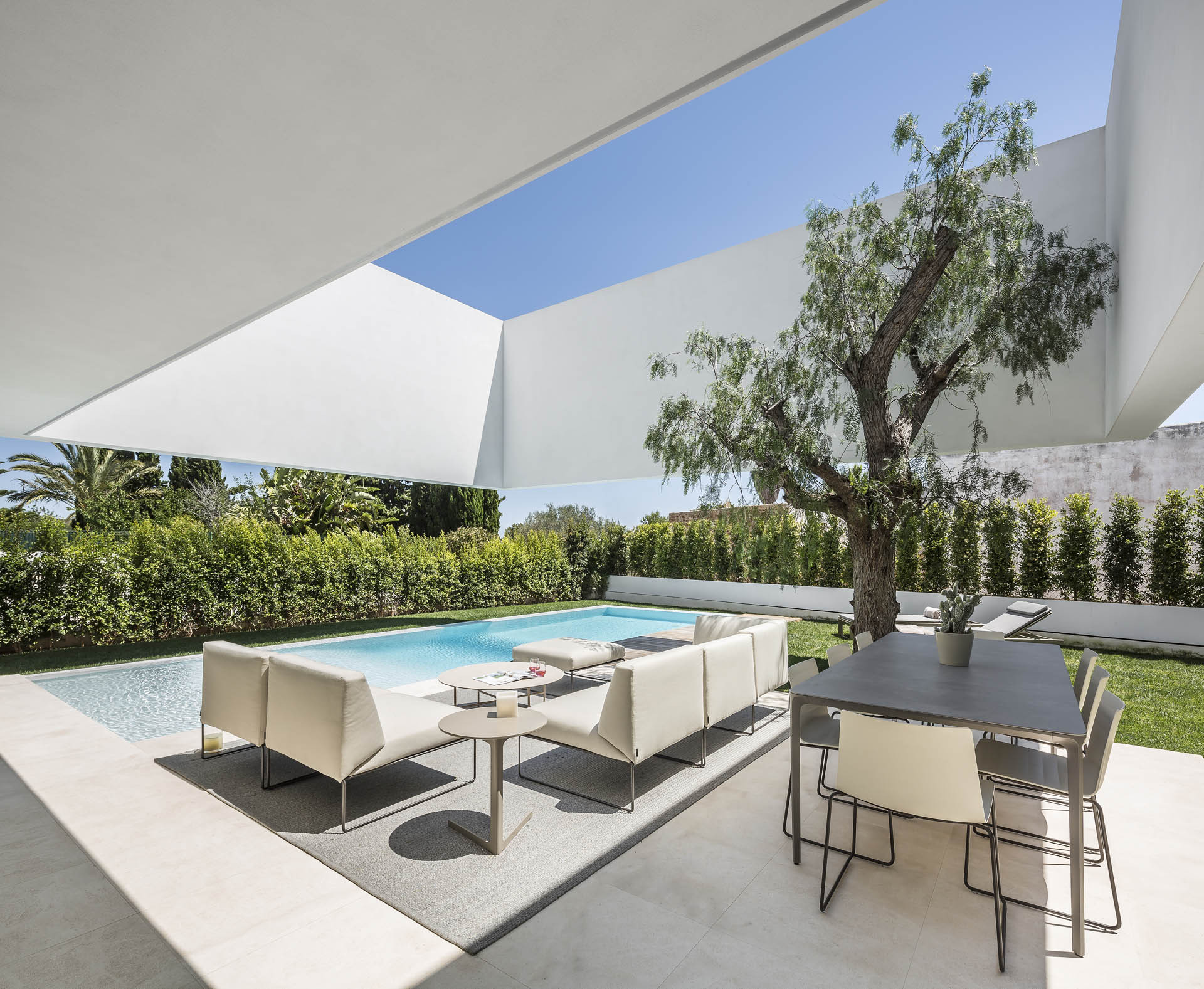 Gallery of The House of Three Trees / Gallardo Llopis Arquitectos - 26