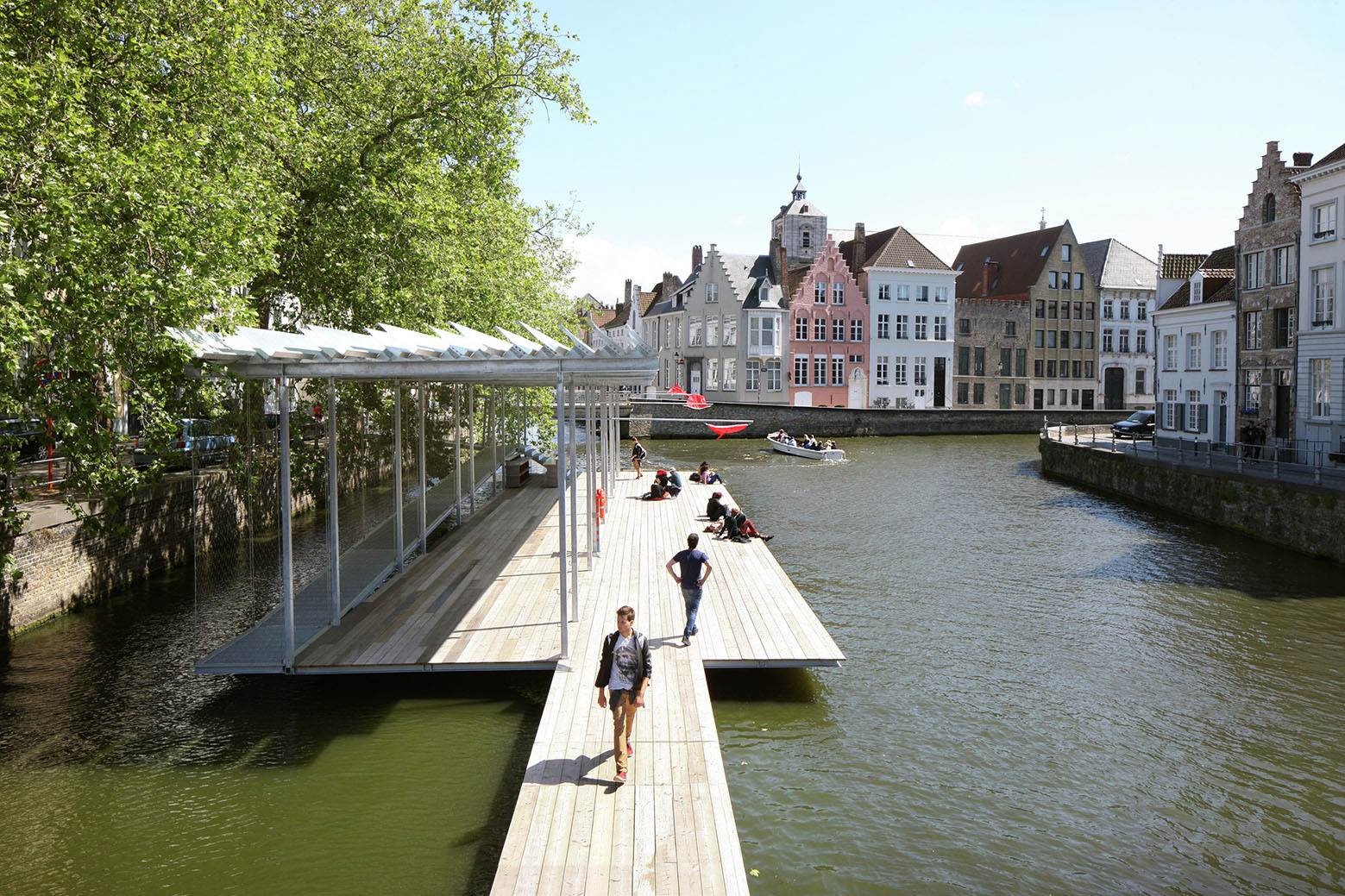 Gallery of Urban Waterways: The Dynamics of Canal Architecture - 4