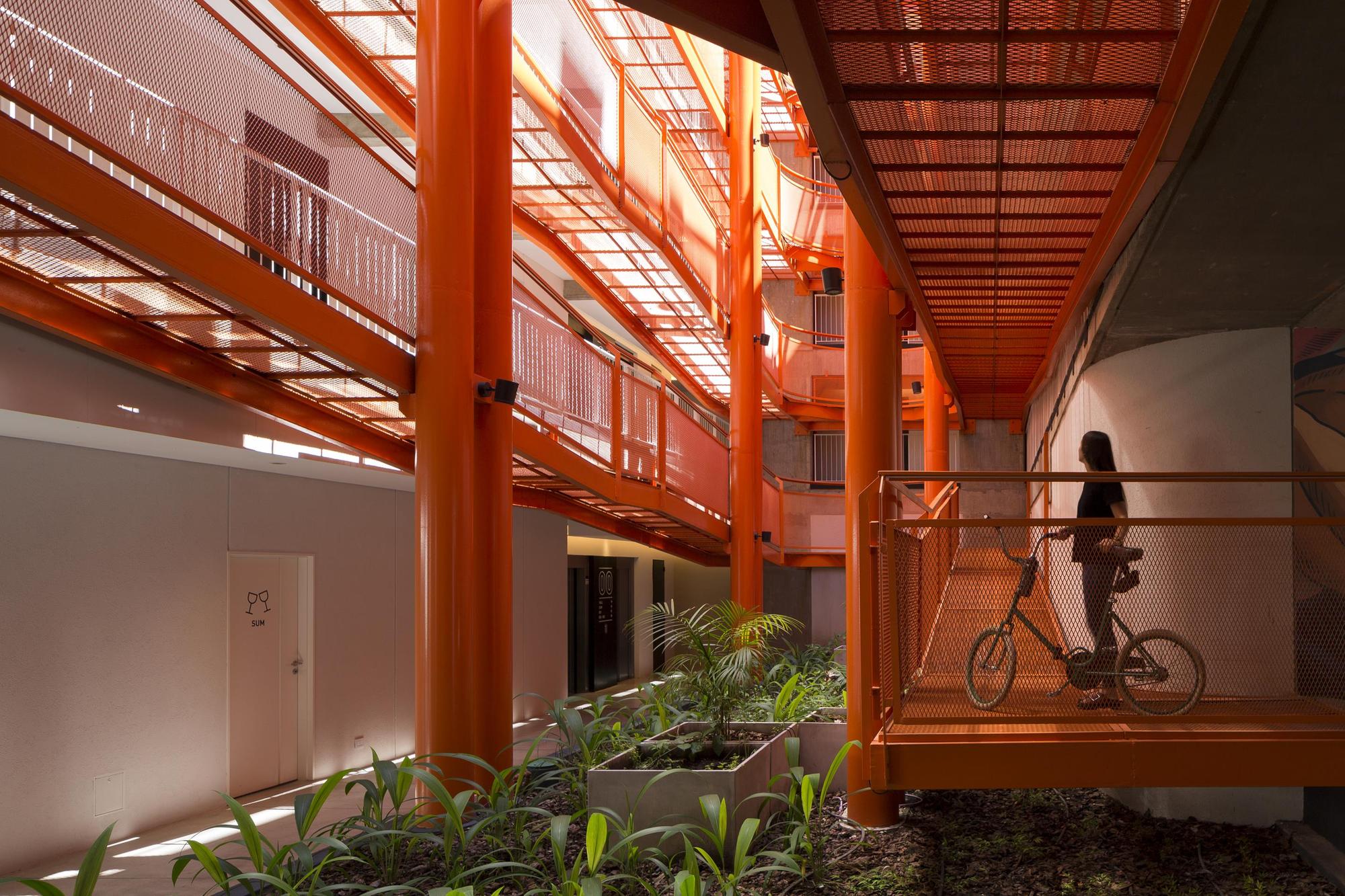 Galeria de 15 diferentes soluções de rampas e suas representações - 16