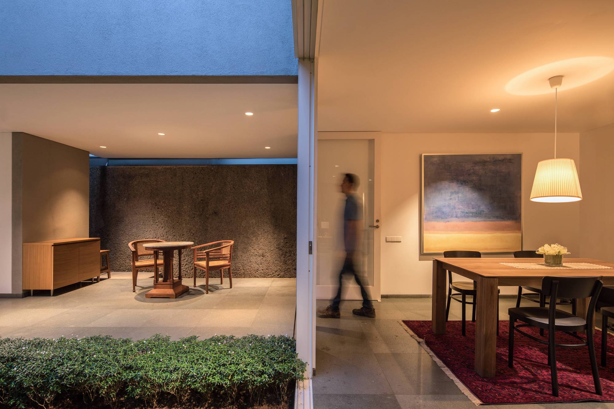 Gallery of Doctor House / Tan Tik Lam Architects - 6