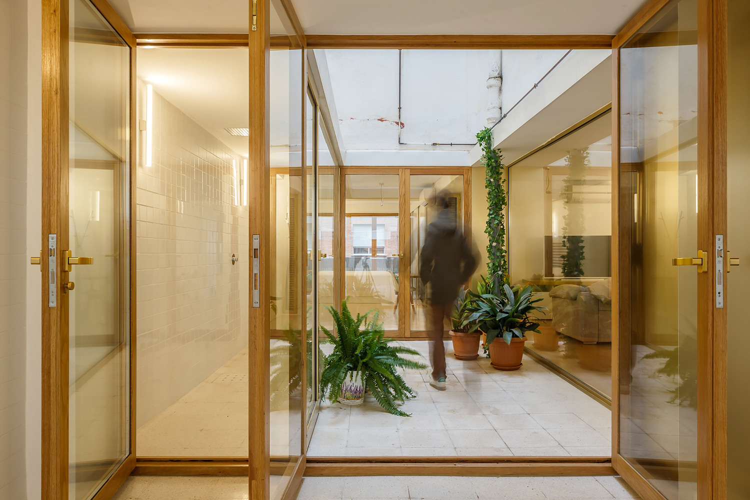 Gallery of Green Interiors Trends From Around The World - 30