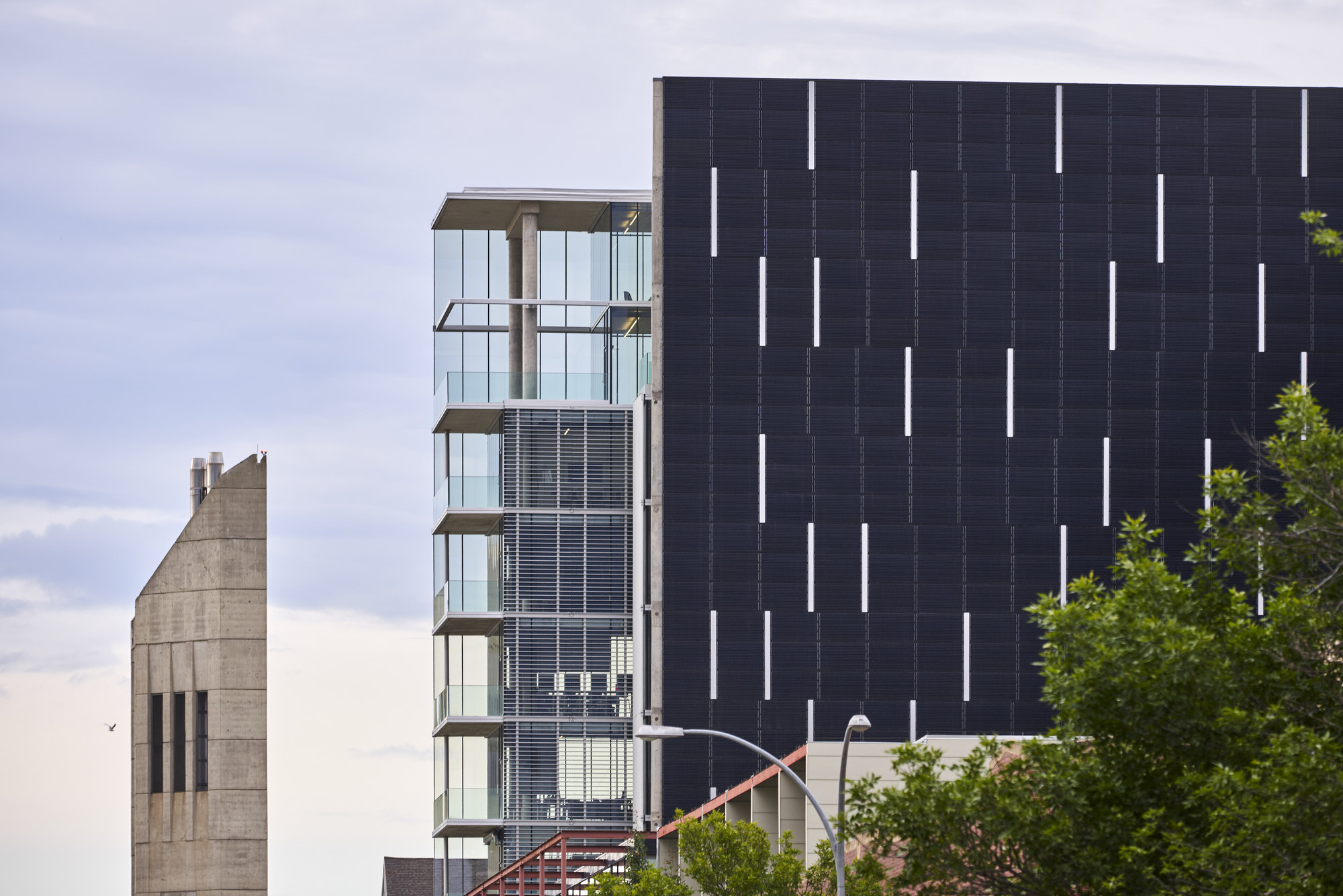 Gallery of The Edge Office Building / Dub Architects - 7