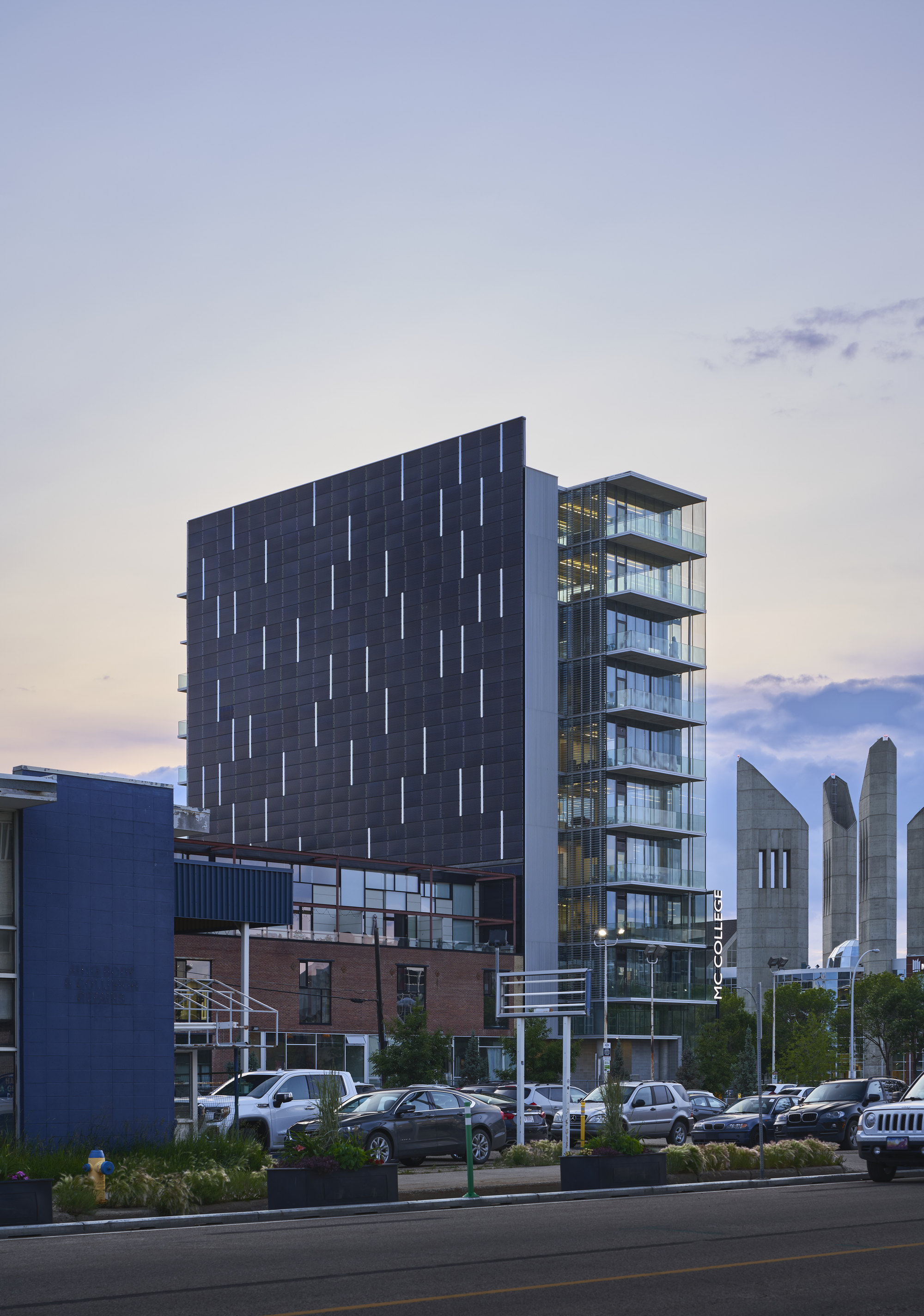 Gallery of The Edge Office Building / Dub Architects - 6