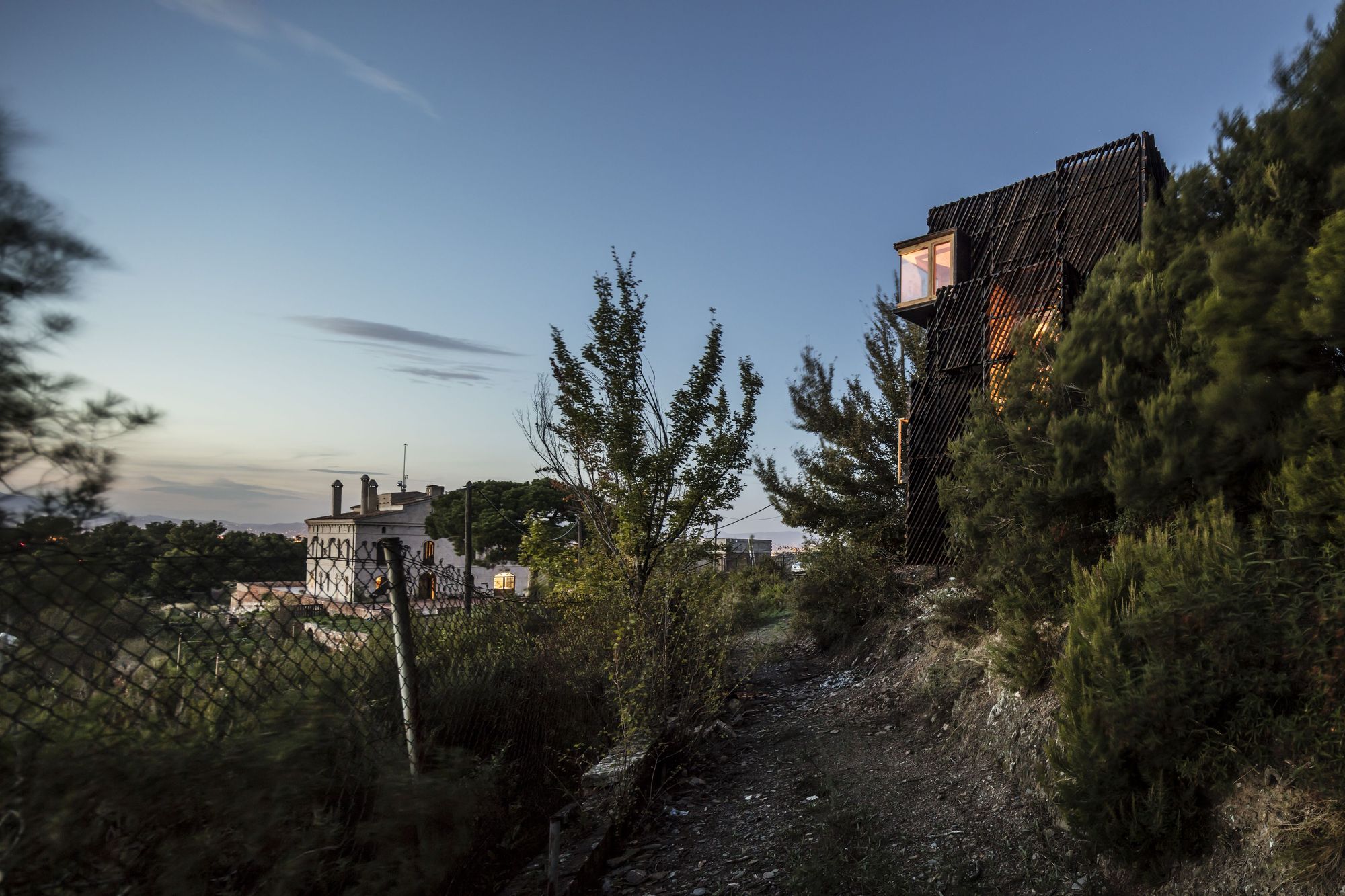 Gallery of The Voxel Quarantine Cabin / Valldaura Labs - 17