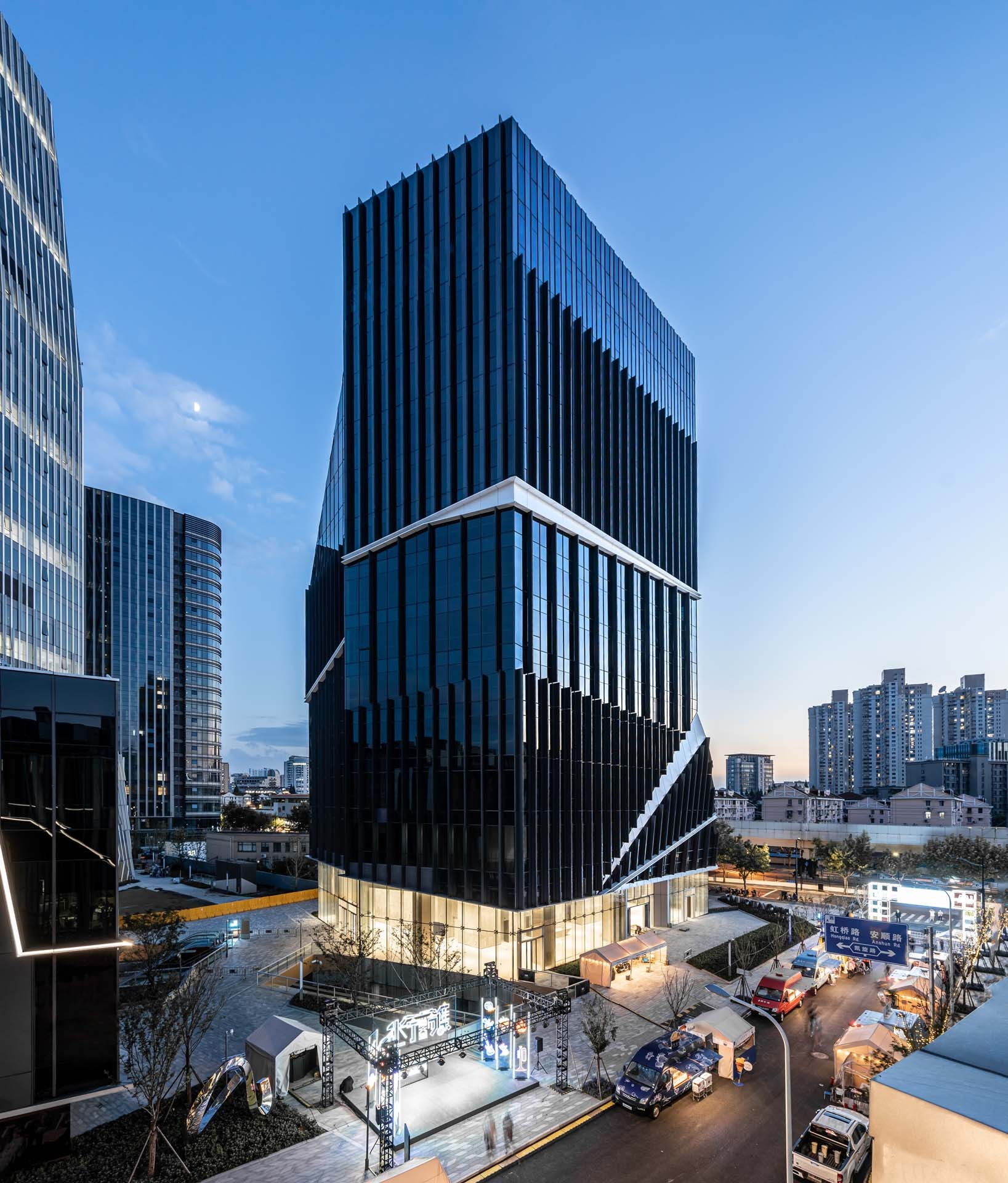 Gallery of IM Shanghai / Aedas - 10