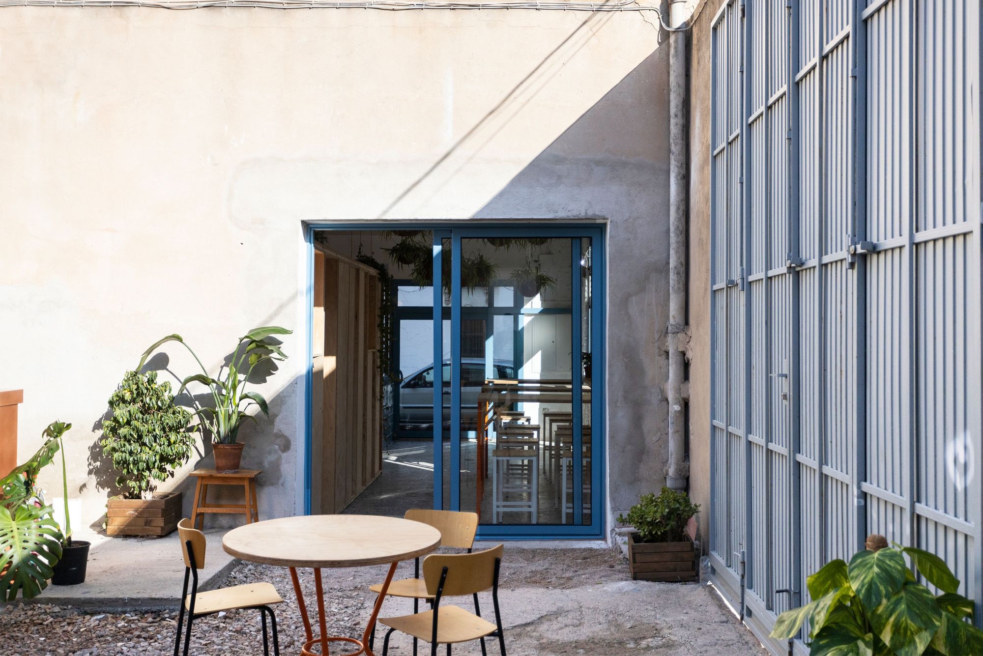 Gallery of La Cresta Surf Bar / Arjub Studio - 8