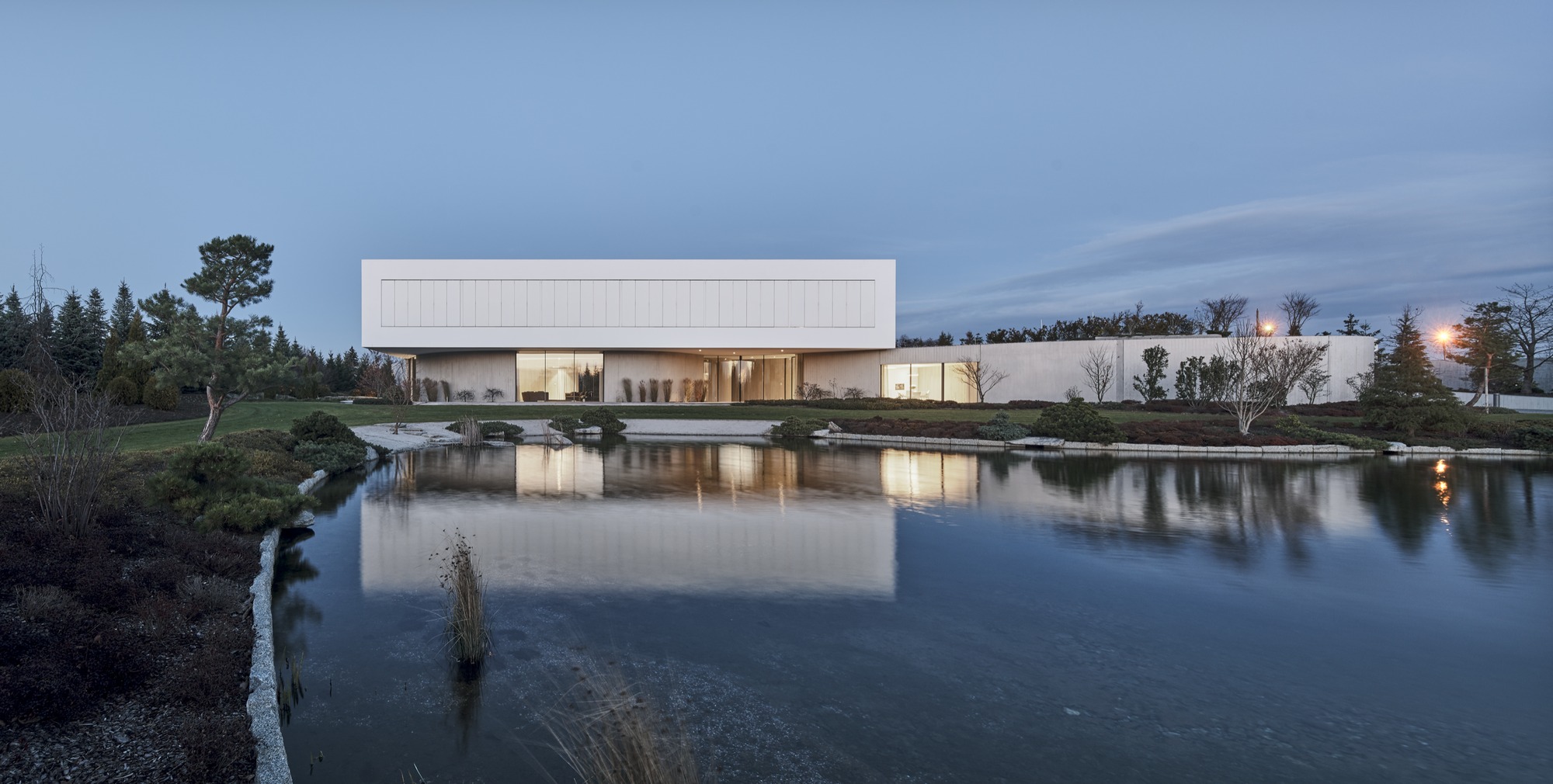 Gallery of From the Garden House / KWK Promes - 15