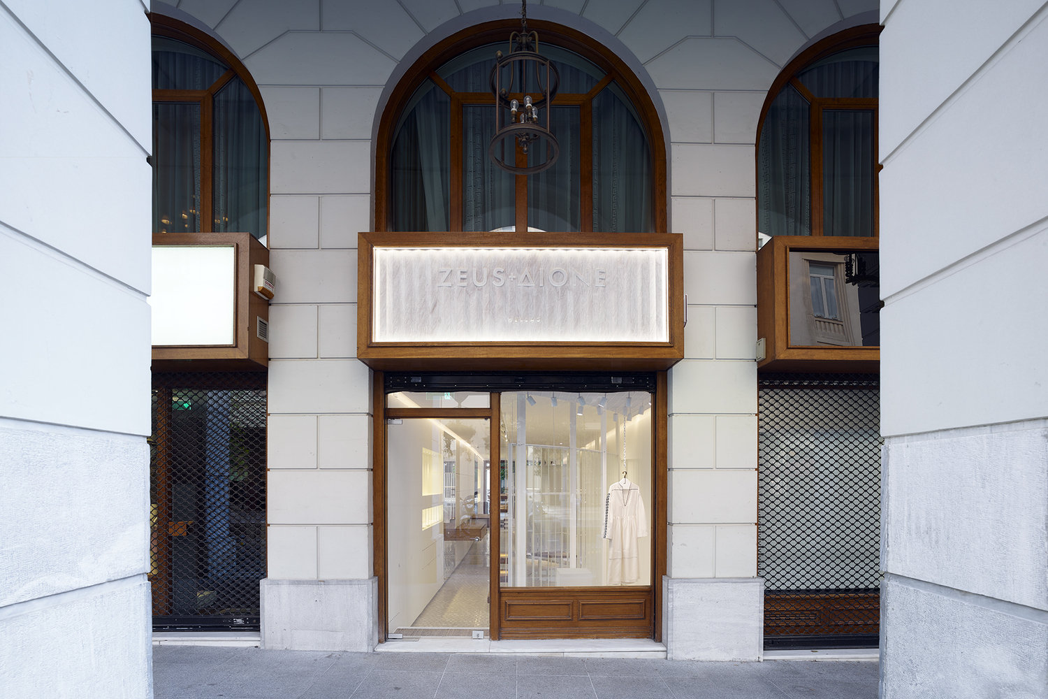 Gallery of Zeus+Dione Store / en-route-architecture - 6