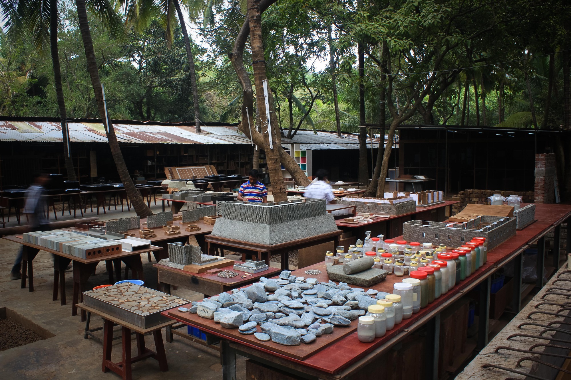 Galería de Bijoy Jain de Studio Mumbai, ganador de la Medalla Alvar ...