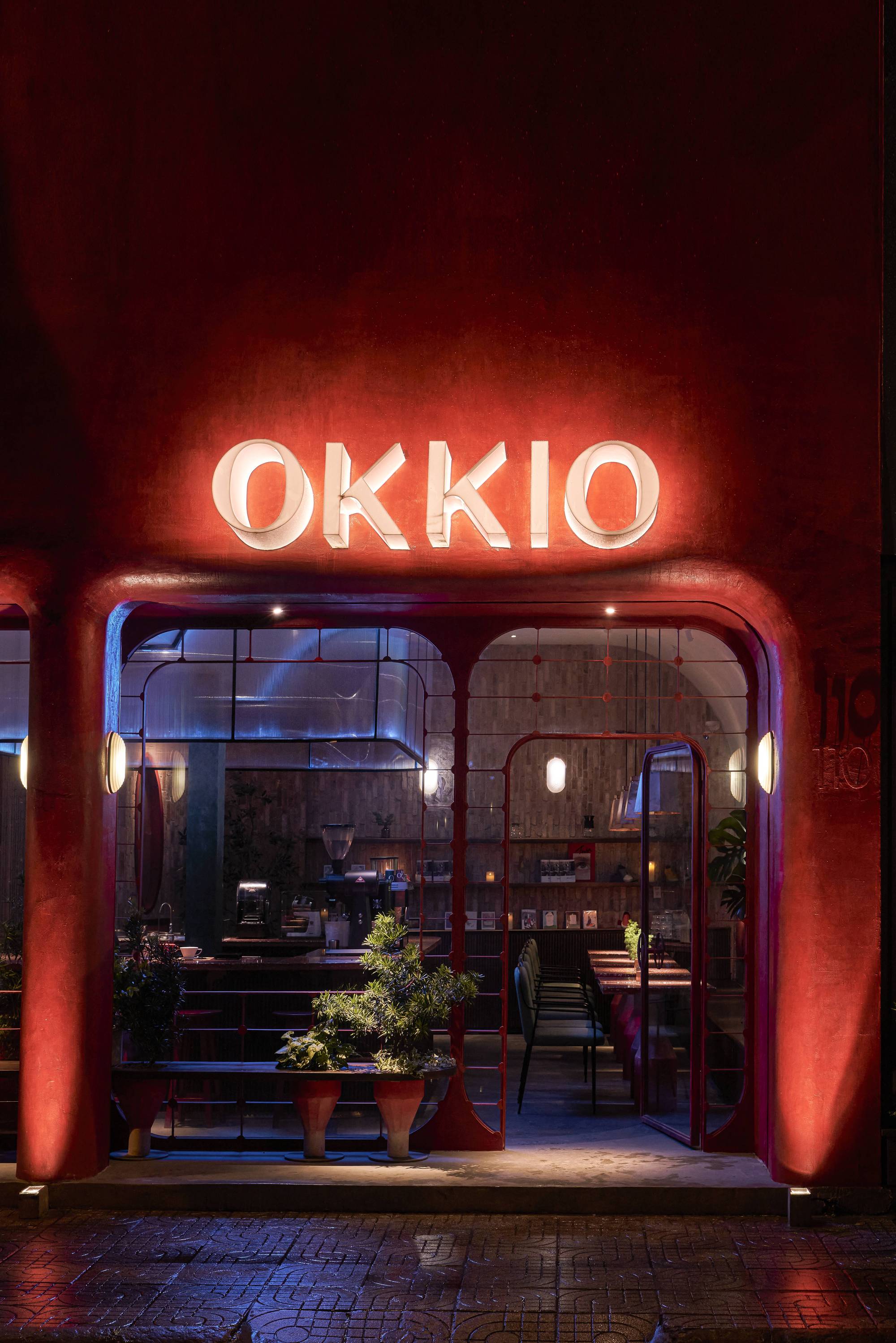Gallery of Okkio Caffe / Red5studio - 29