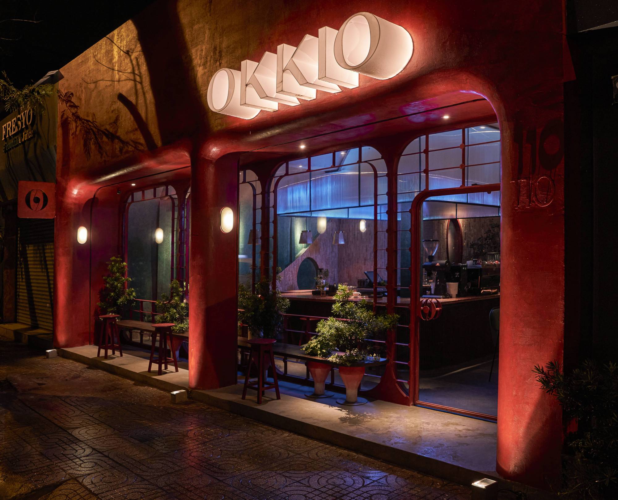 Gallery of Okkio Caffe / Red5studio - 15