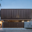 81 Trans-(parent) House / TOUCH Architect | ArchDaily