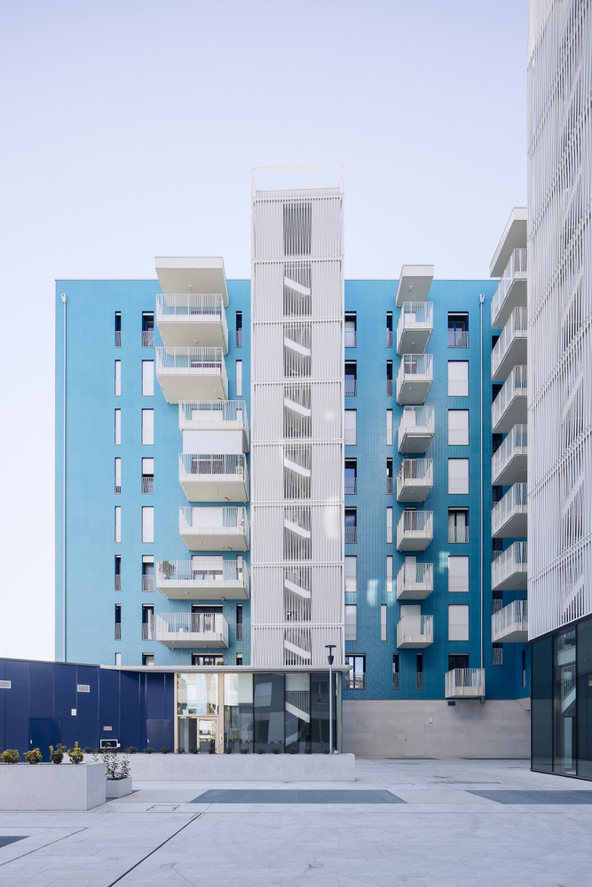 Gallery of Living in the Blue / Atelier(s) Alfonso Femia - 4